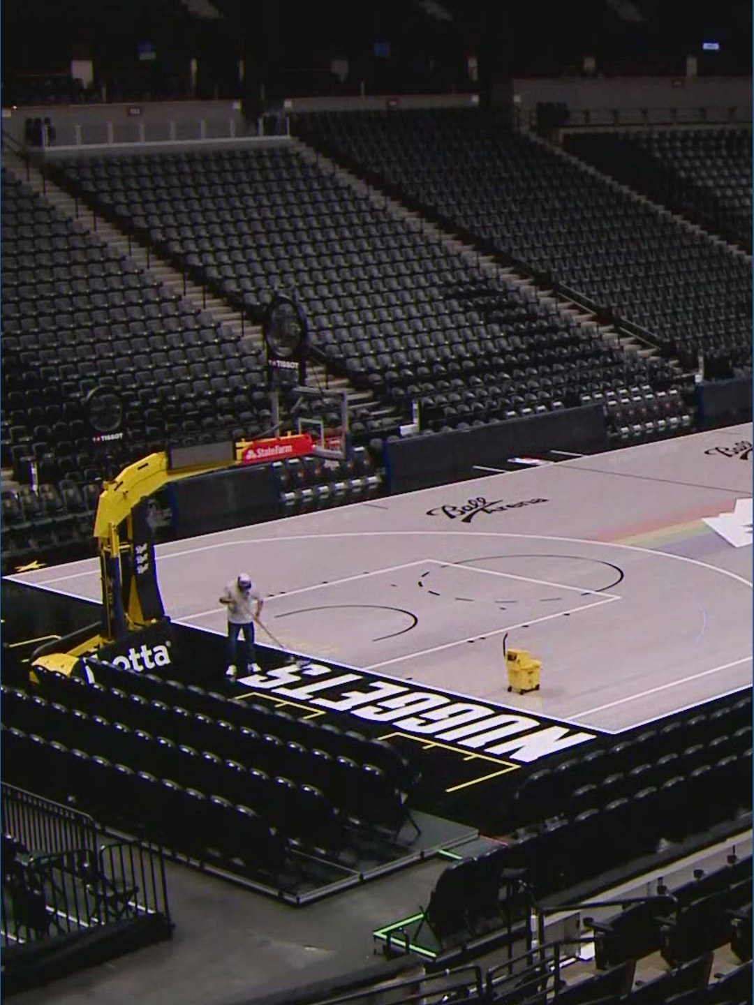 Nuggets reveal new court design | 9news.com