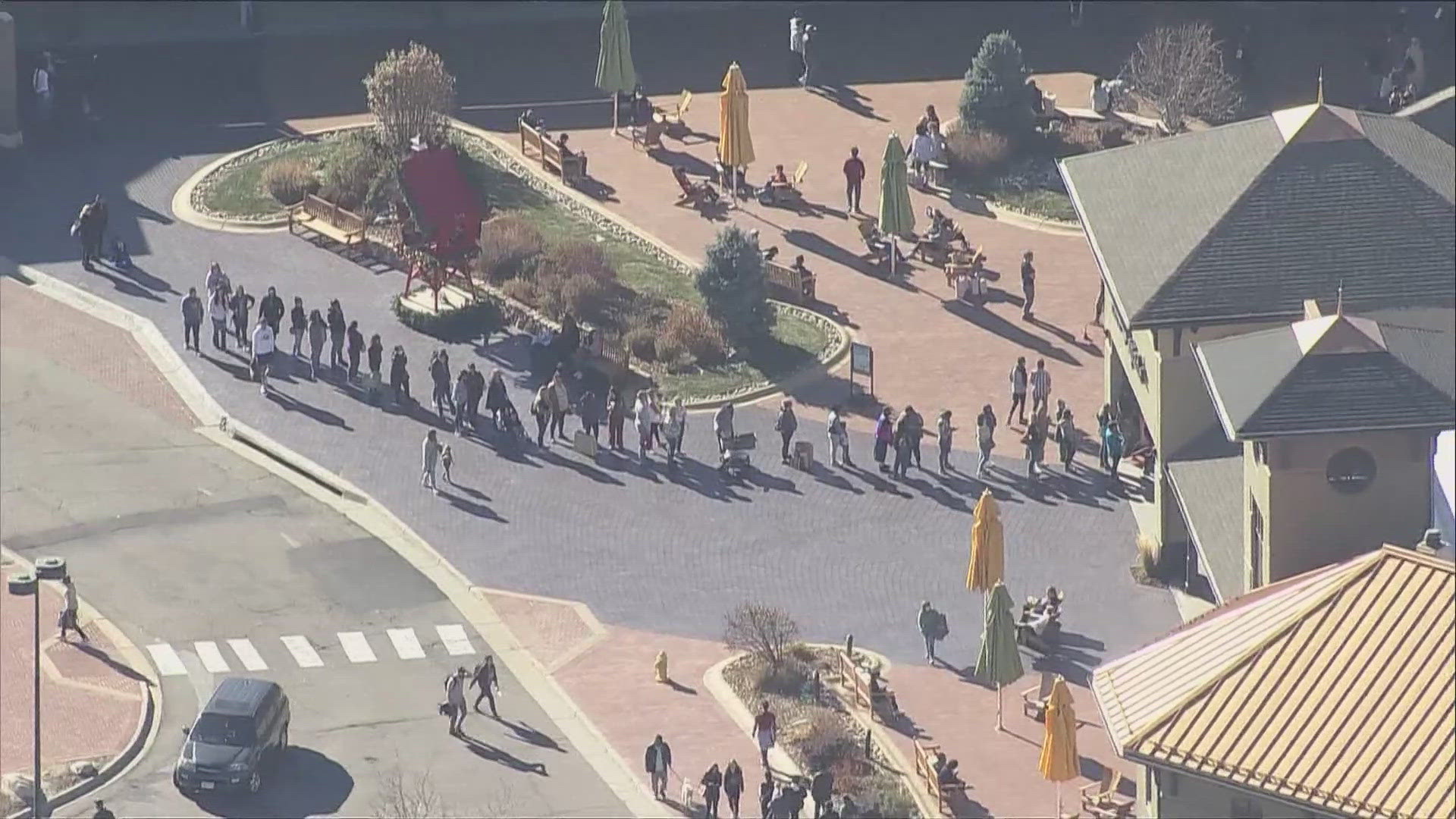 Hunt scores 19 off the bench and Harvard takes down Holy Cross 81-53 ...