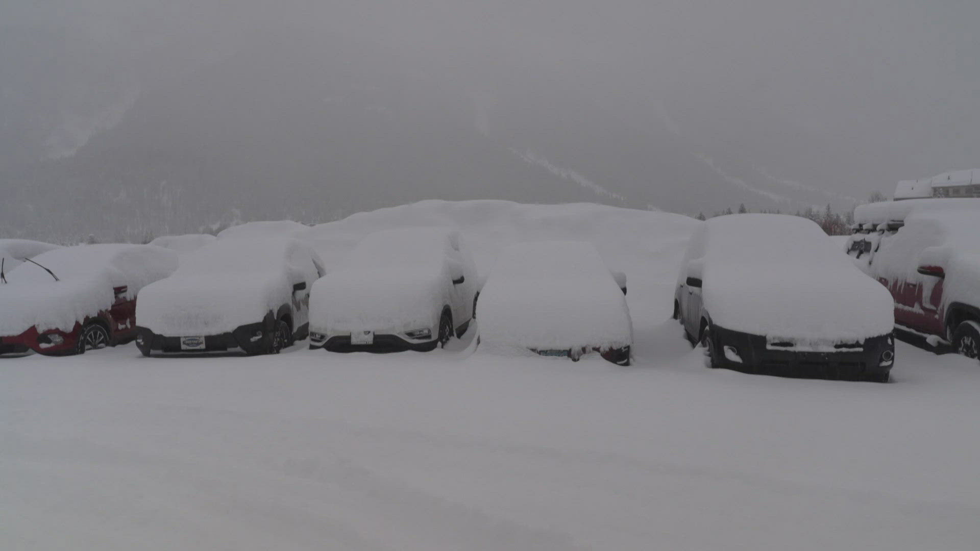 Colorado mountains get several inches of snow | 9news.com