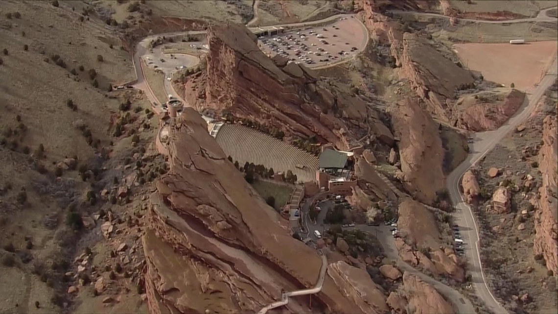 Denver tests shuttle to Red Rocks | 9news.com
