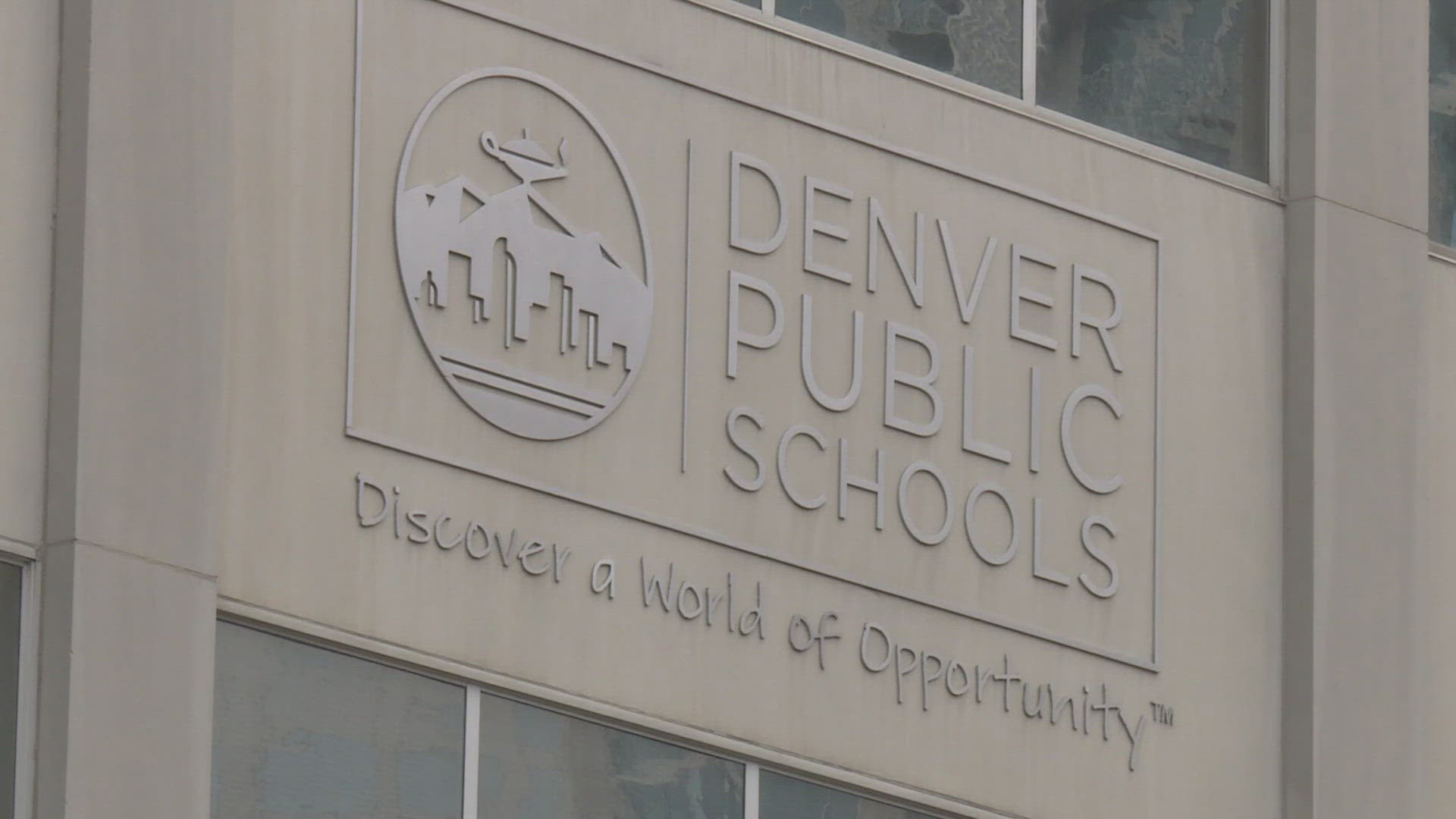 DPS approves new immigration enforcement policy | 9news.com