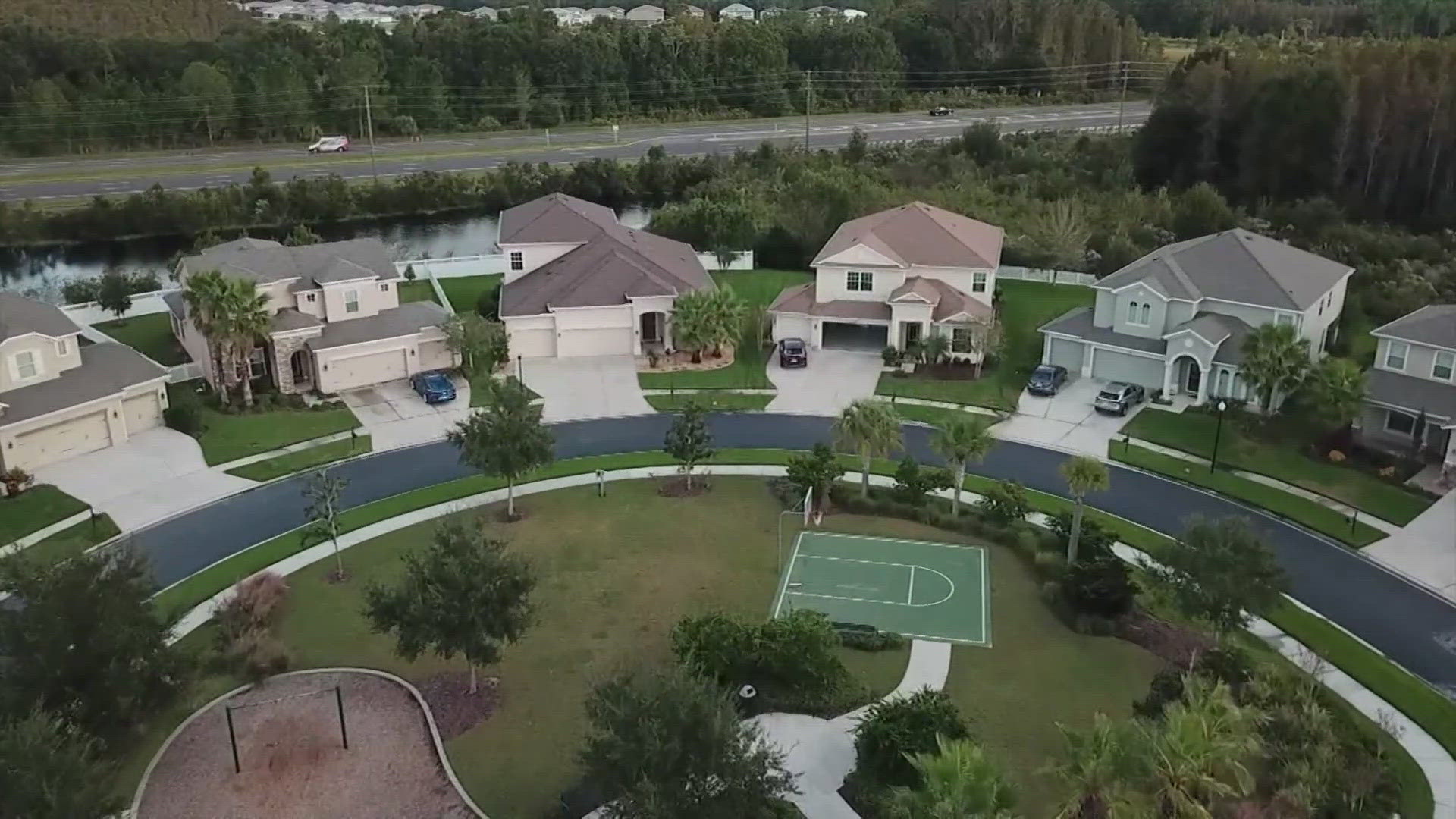 Average US long-term mortgage rate hits new low for first time in years ...