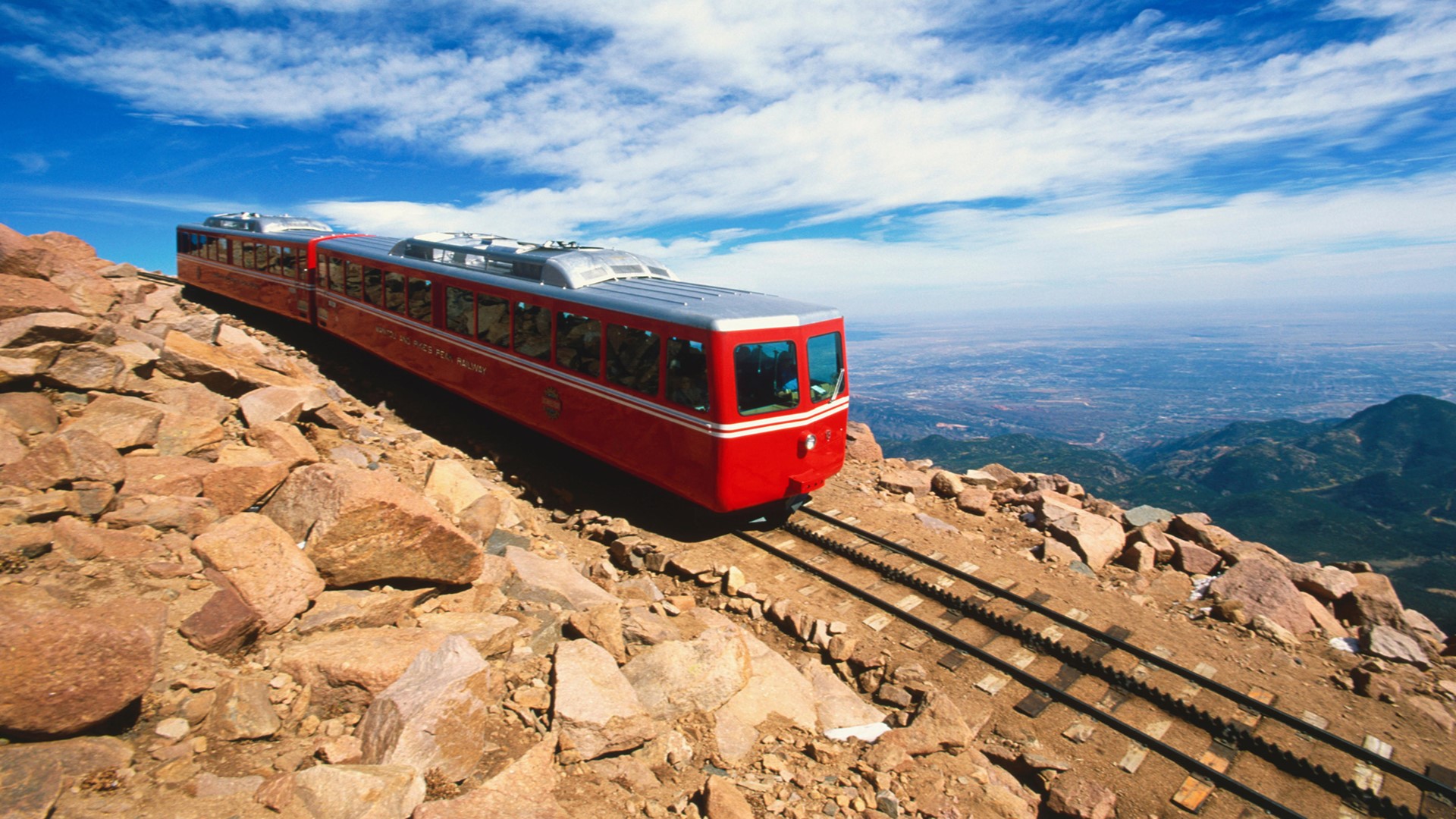 Cog railway sunrise train to Pikes Peak summit | 9news.com