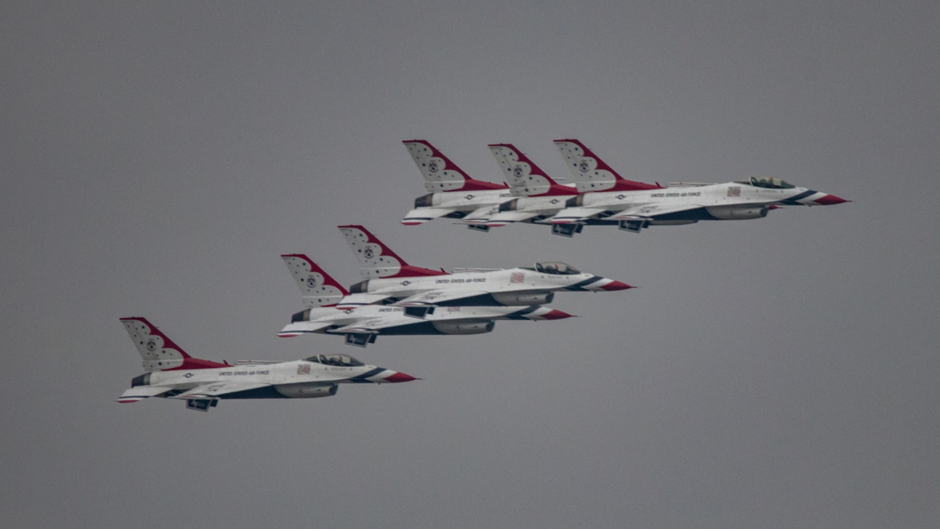 WATCH: U.S. Air Force Thunderbirds fly over Colorado | 9news.com