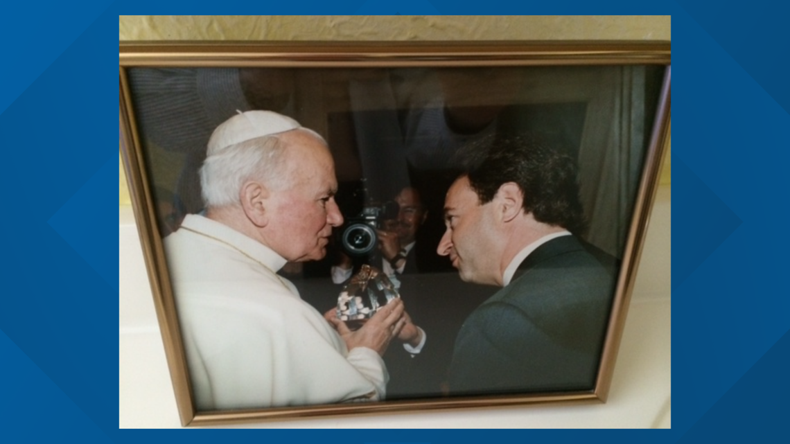 Longtime 9NEWS anchor Gary Shapiro retires after 40-year career | 9news.com