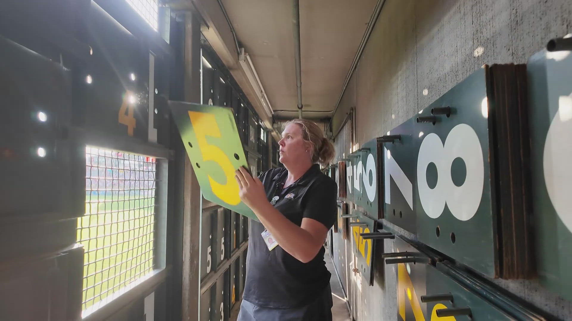 How does the manual scoreboard at Coors Field work? | 9news.com