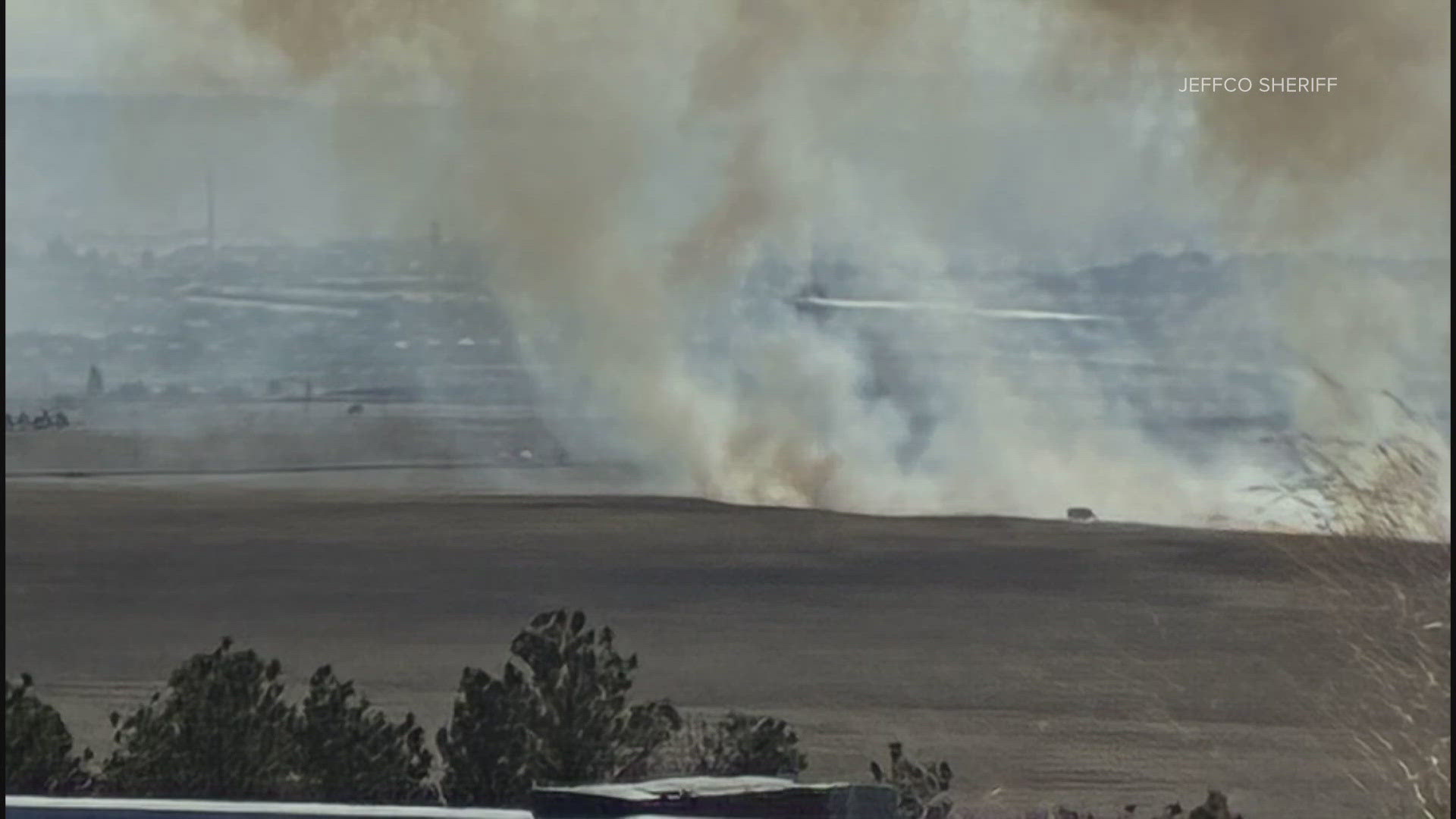 Grass fire in Jefferson County 100% contained | 9news.com