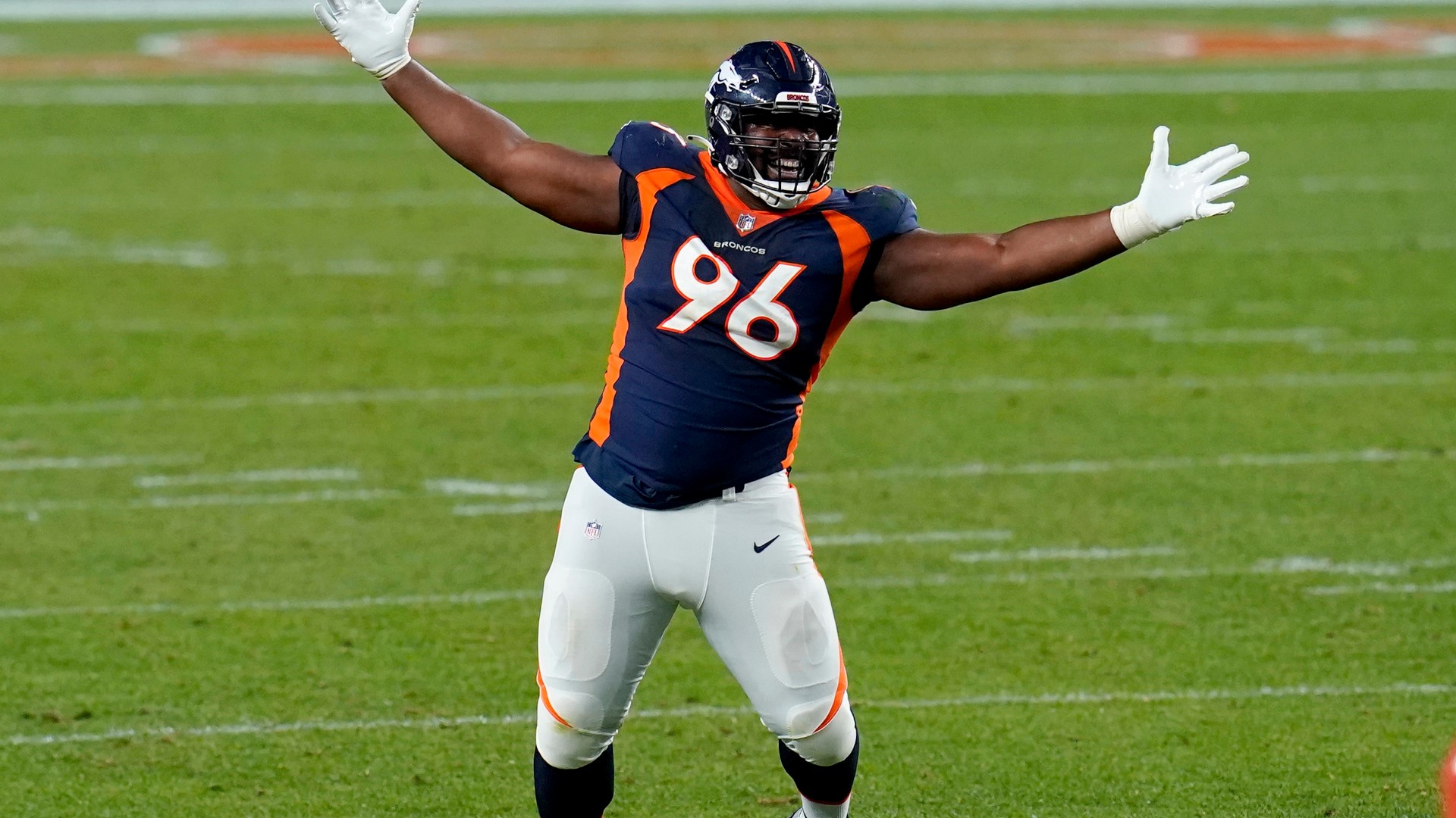 Denver Broncos oft-cut defensive lineman deal with Mahomes | 9news.com