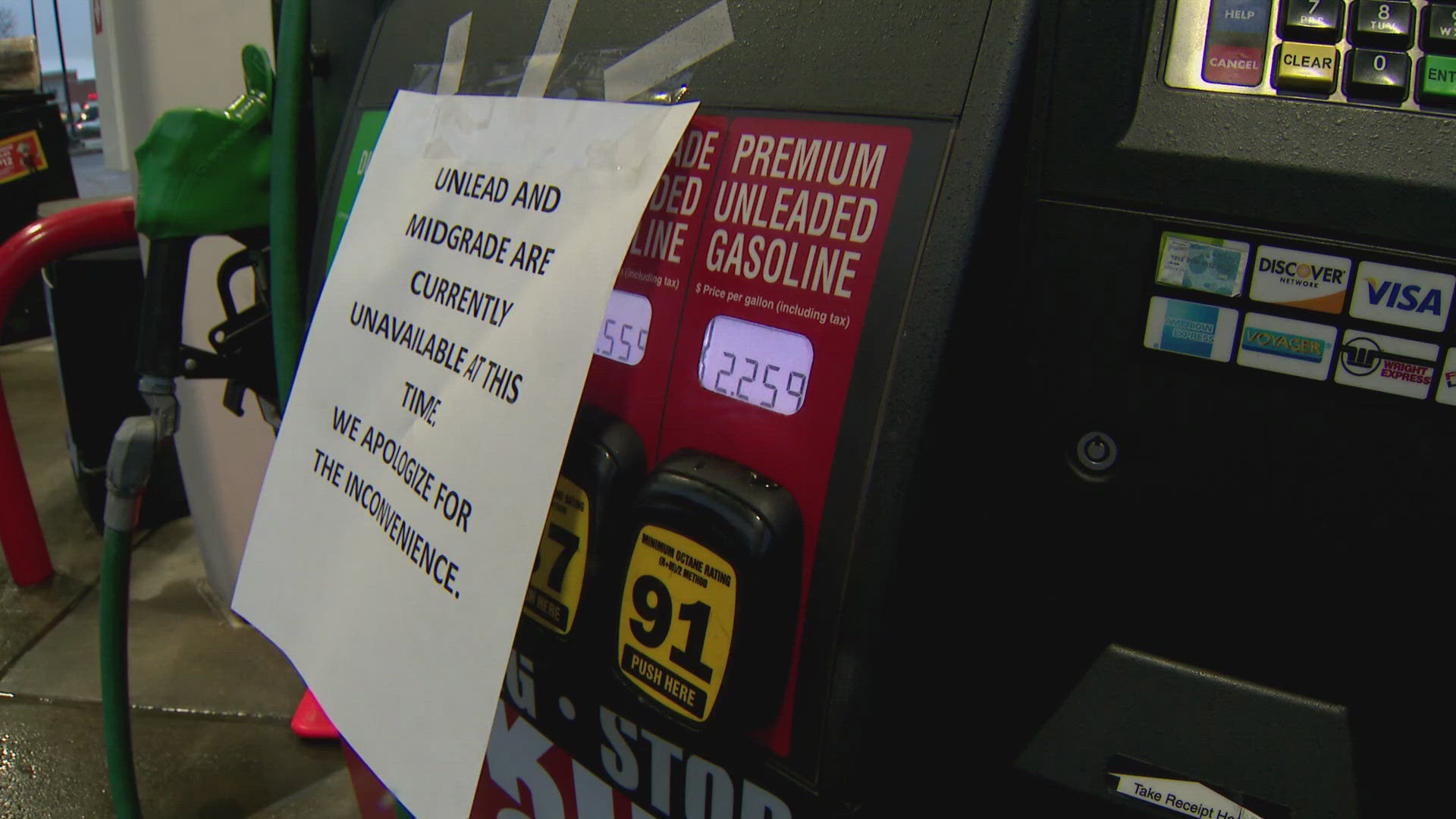 Colorado gas stations receive contaminated fuel | 9news.com
