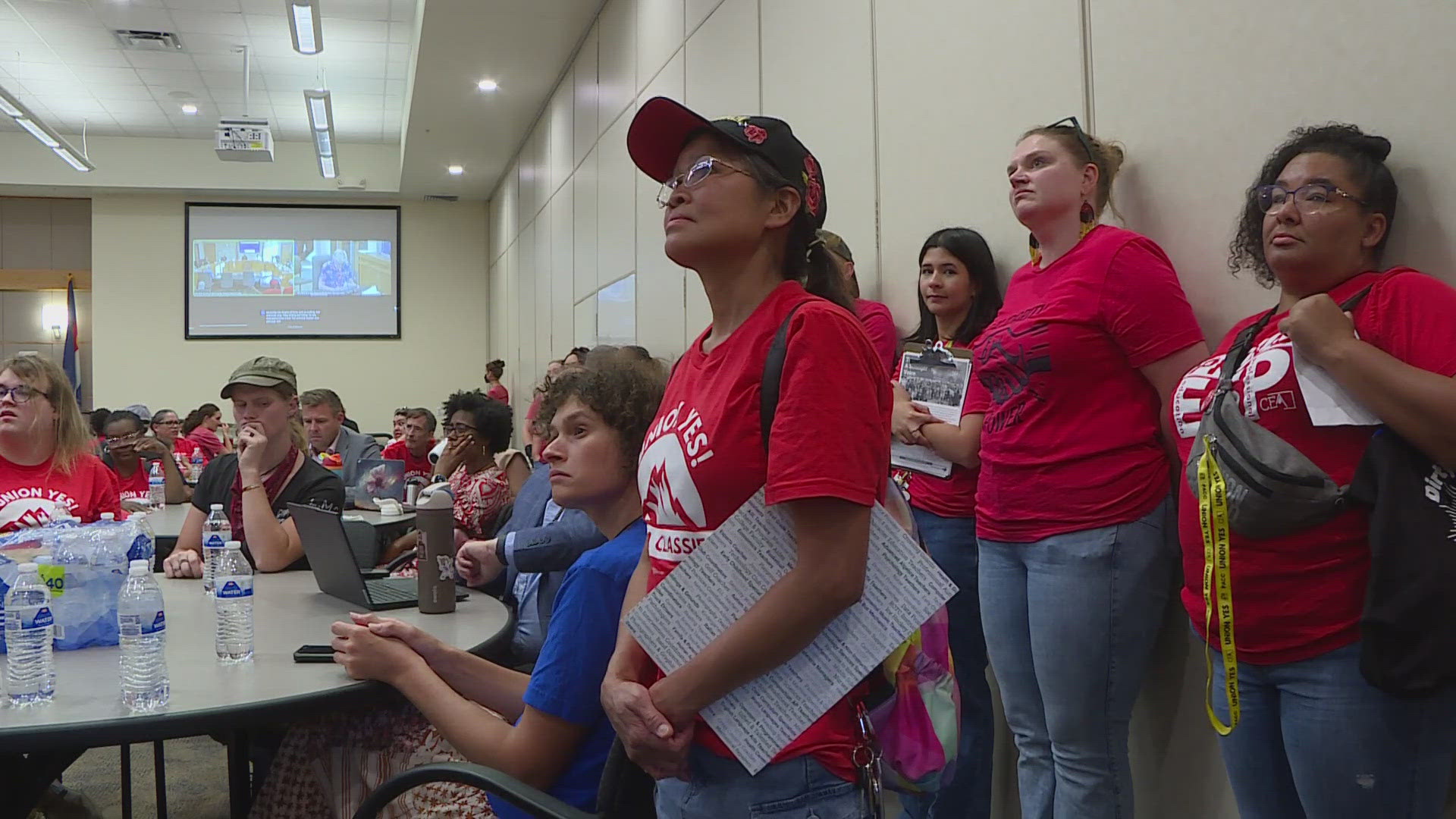 Support staff in Aurora Public Schools gauges support to unionize | 9news.com