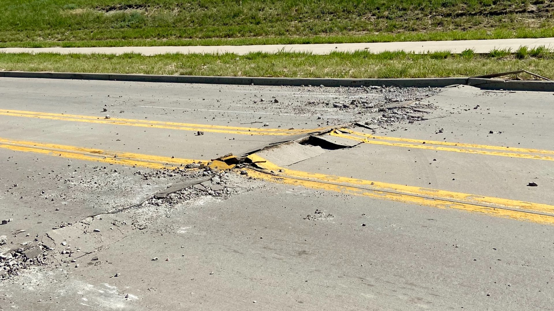 Colorado road buckles during heat wave | 9news.com