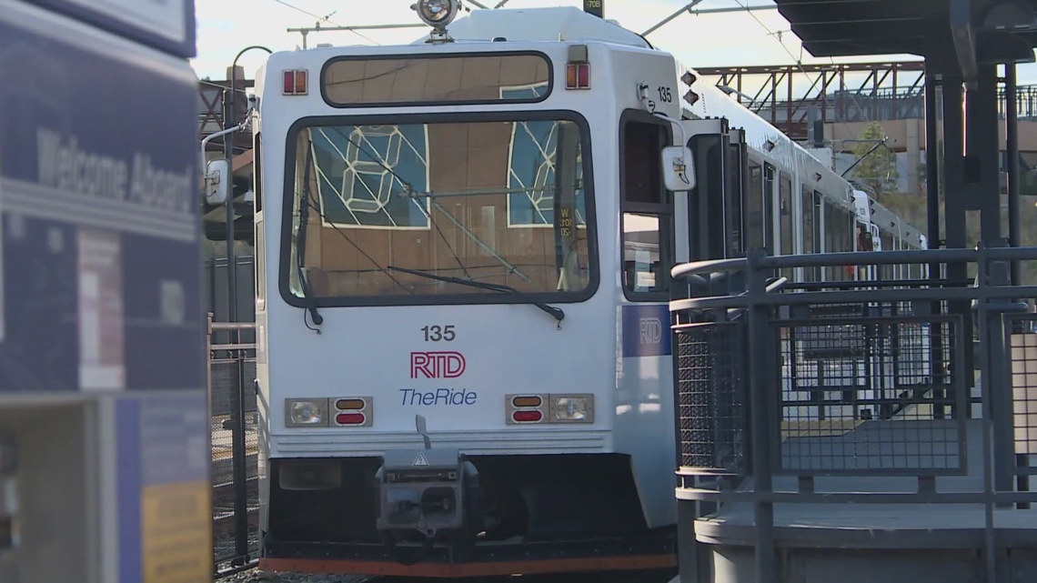 RTD lines significantly delayed due to 'communications failure' | 9news.com