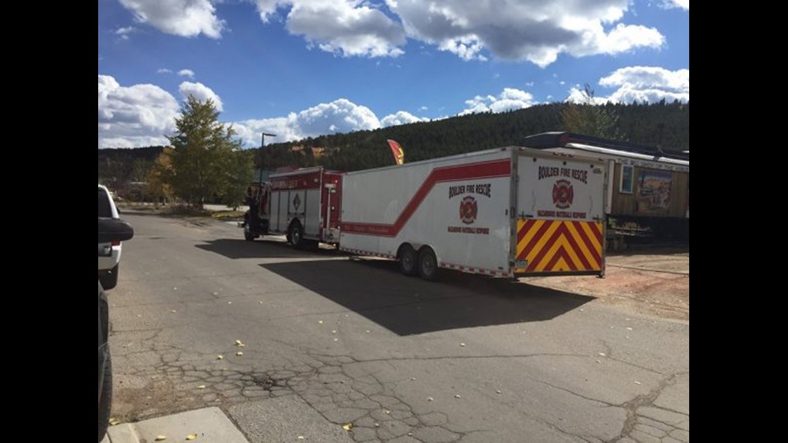 PHOTOS: Bomb squad detonates suspicious device | 9news.com