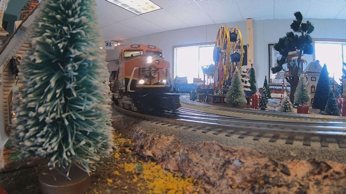 Moffat Road Railroad Museum opens extra days for holiday season | 9news.com