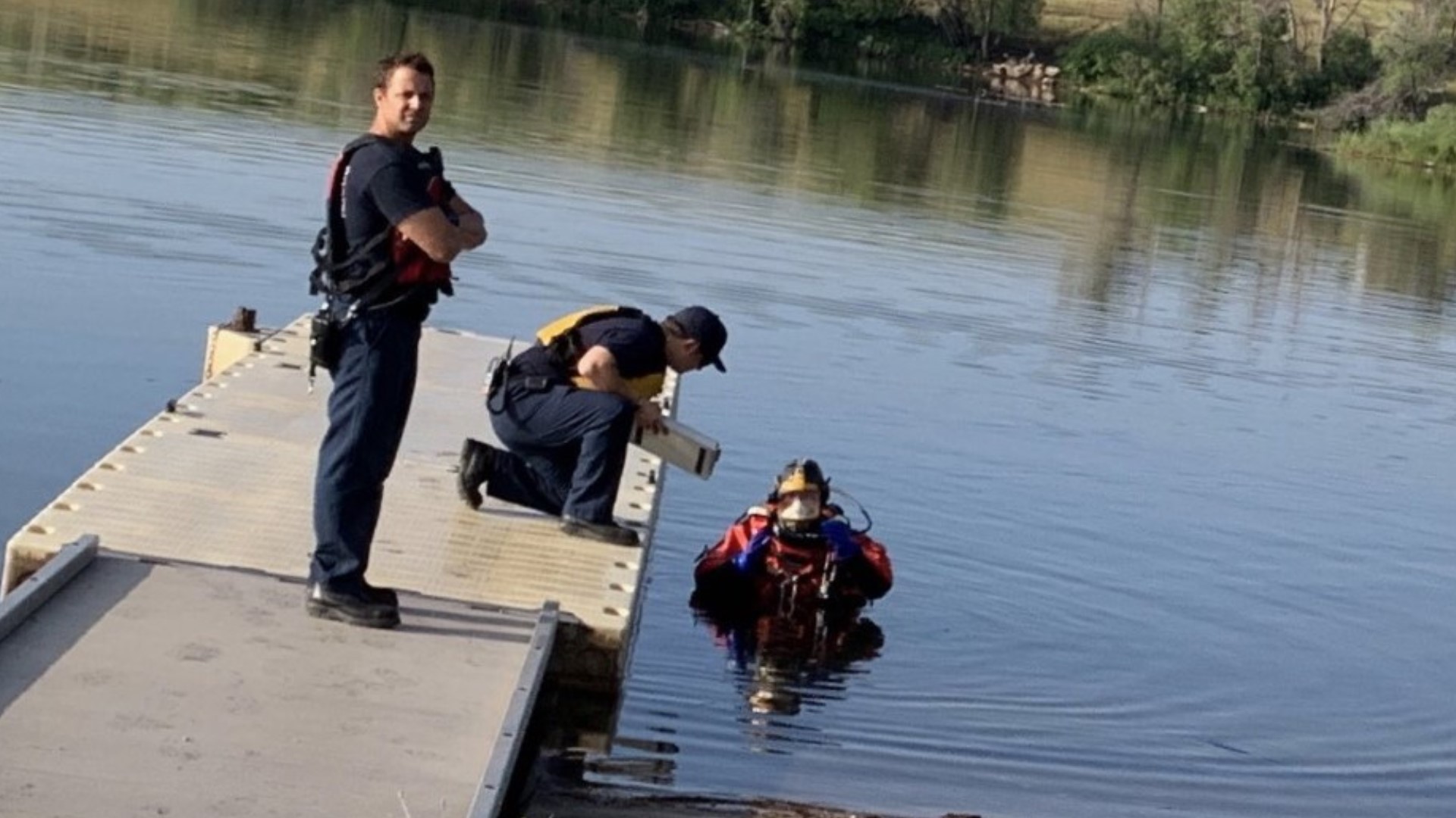 Driver mistakes boat ramp for road, drives into lake | 9news.com