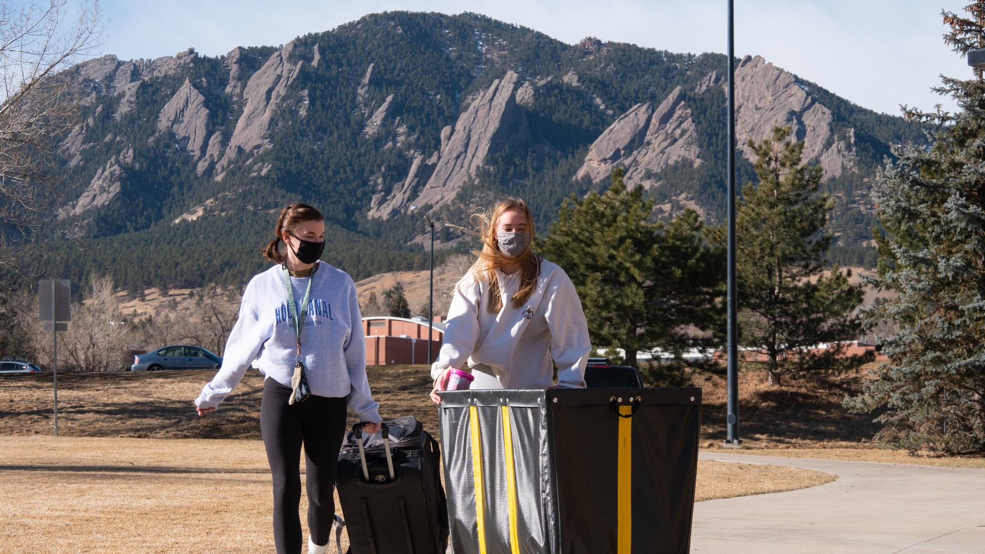 Students move back into CU Boulder residence halls in Feb. 2021 | 9news.com