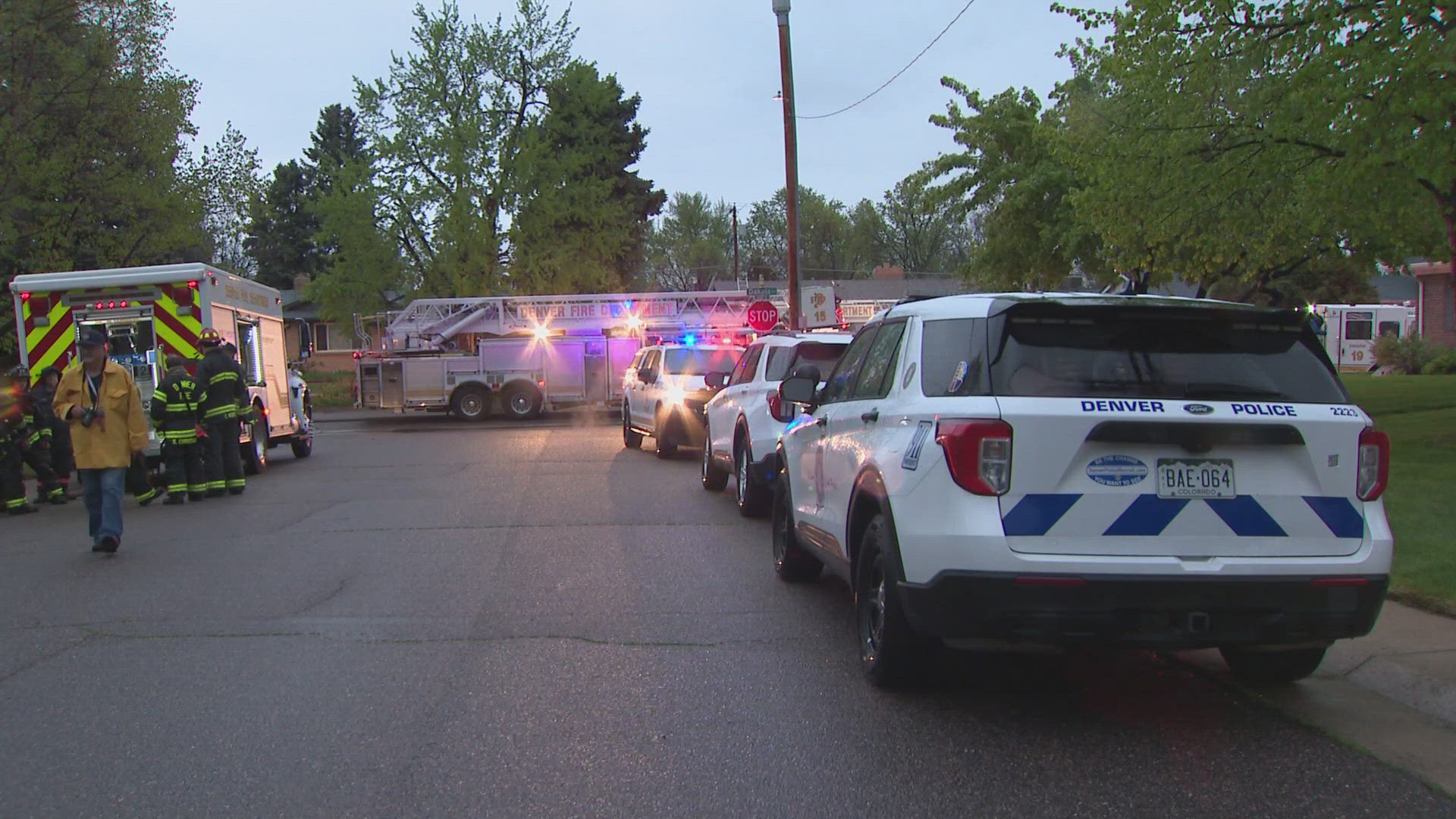 Early morning house fire kills two in Denver | 9news.com