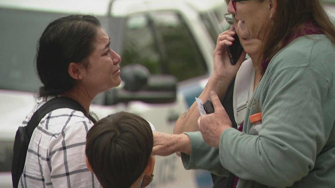 Witnesses watch as father detained, separated from family | 9news.com