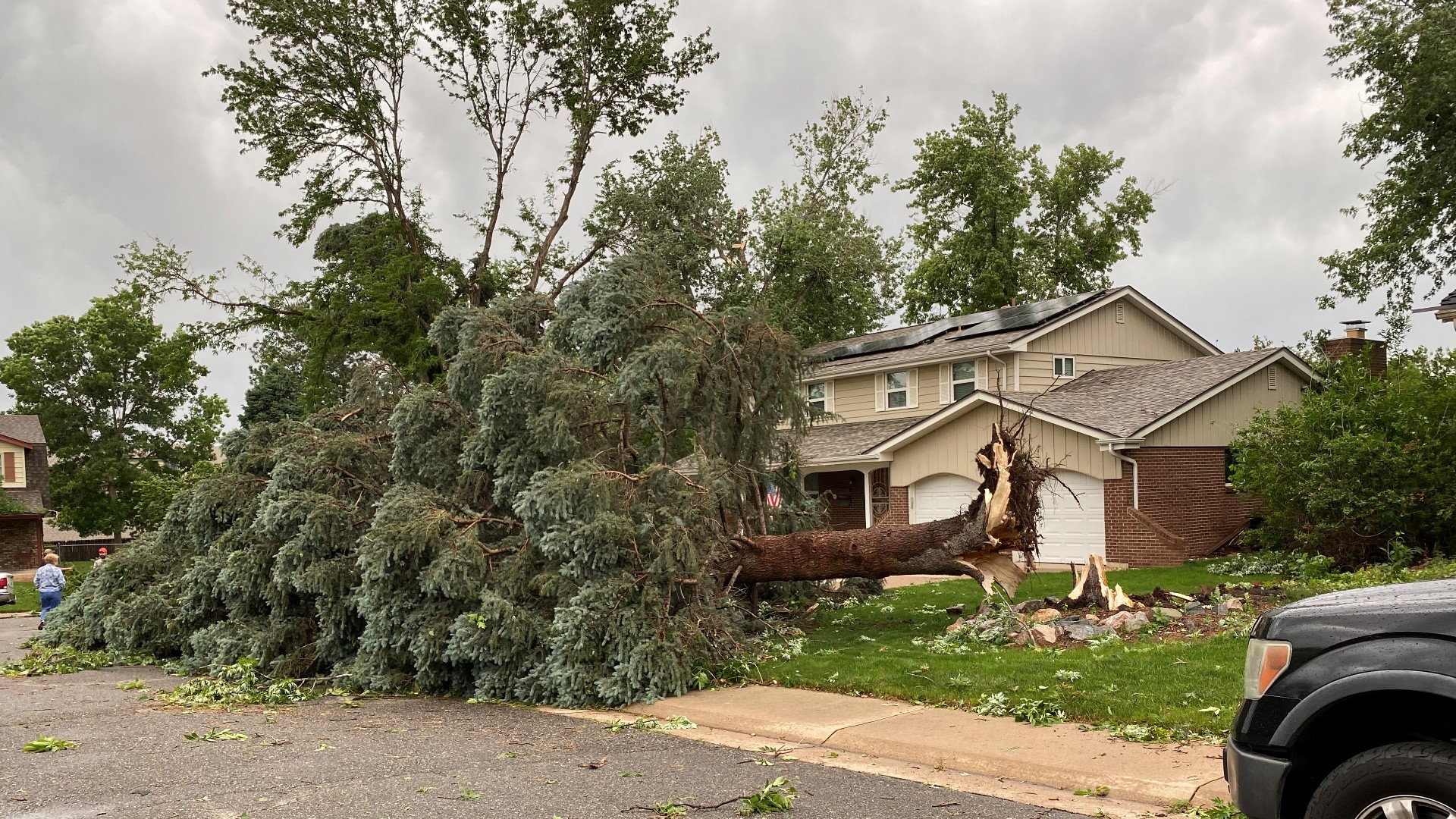 Severe storms move through the Front Range | 9news.com