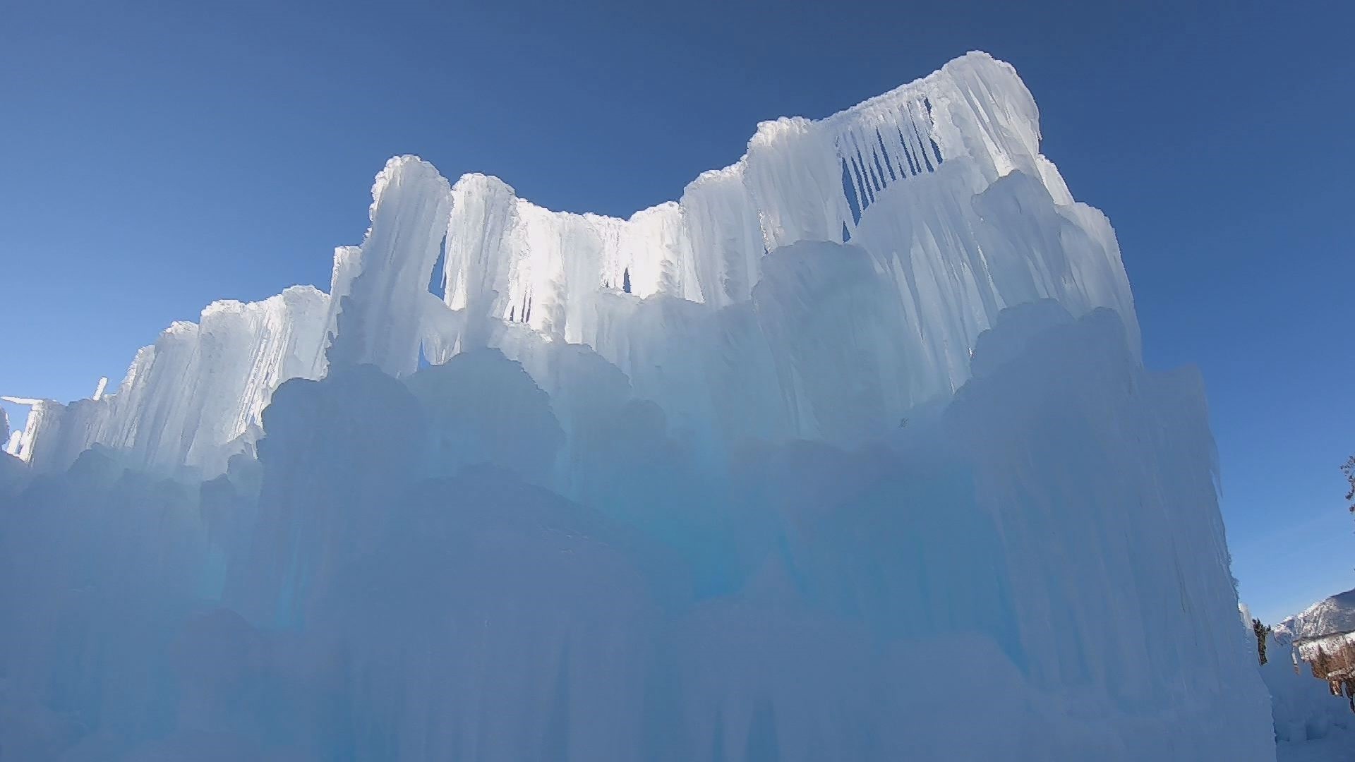 Ice Castles in Colorado: Frozen attraction grows in Cripple Creek ...