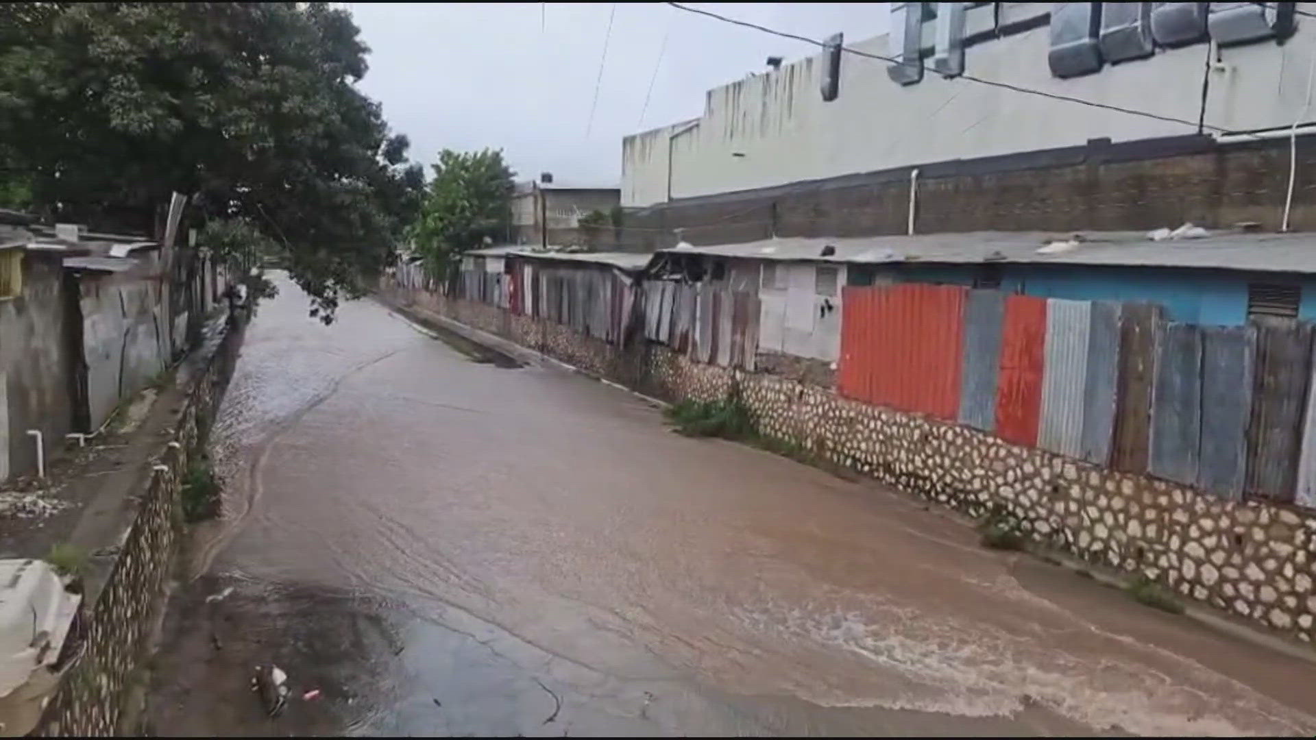 Colorado man riding out Hurricane Melissa in Jamaica | 9news.com
