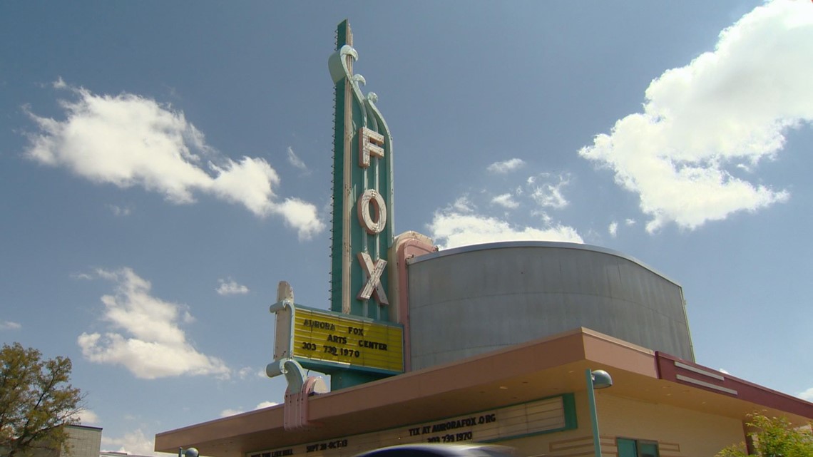 Aurora working to restore neon Fox sign to its former glory | 9news.com