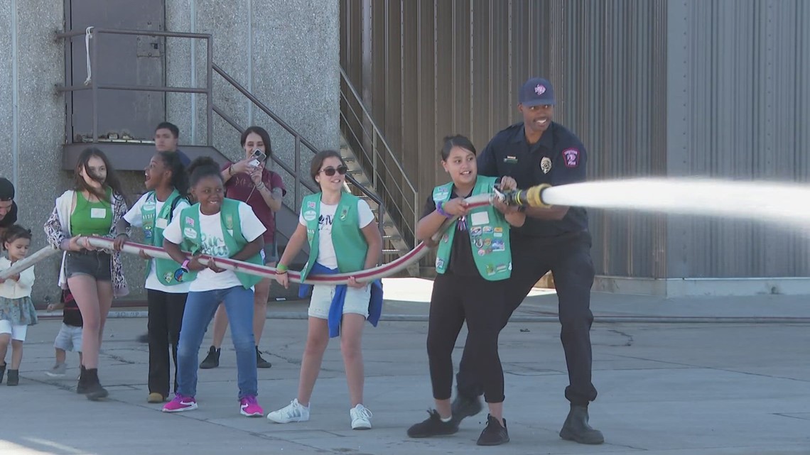 Denver firefighters teach Girl Scouts about fire safety | 9news.com