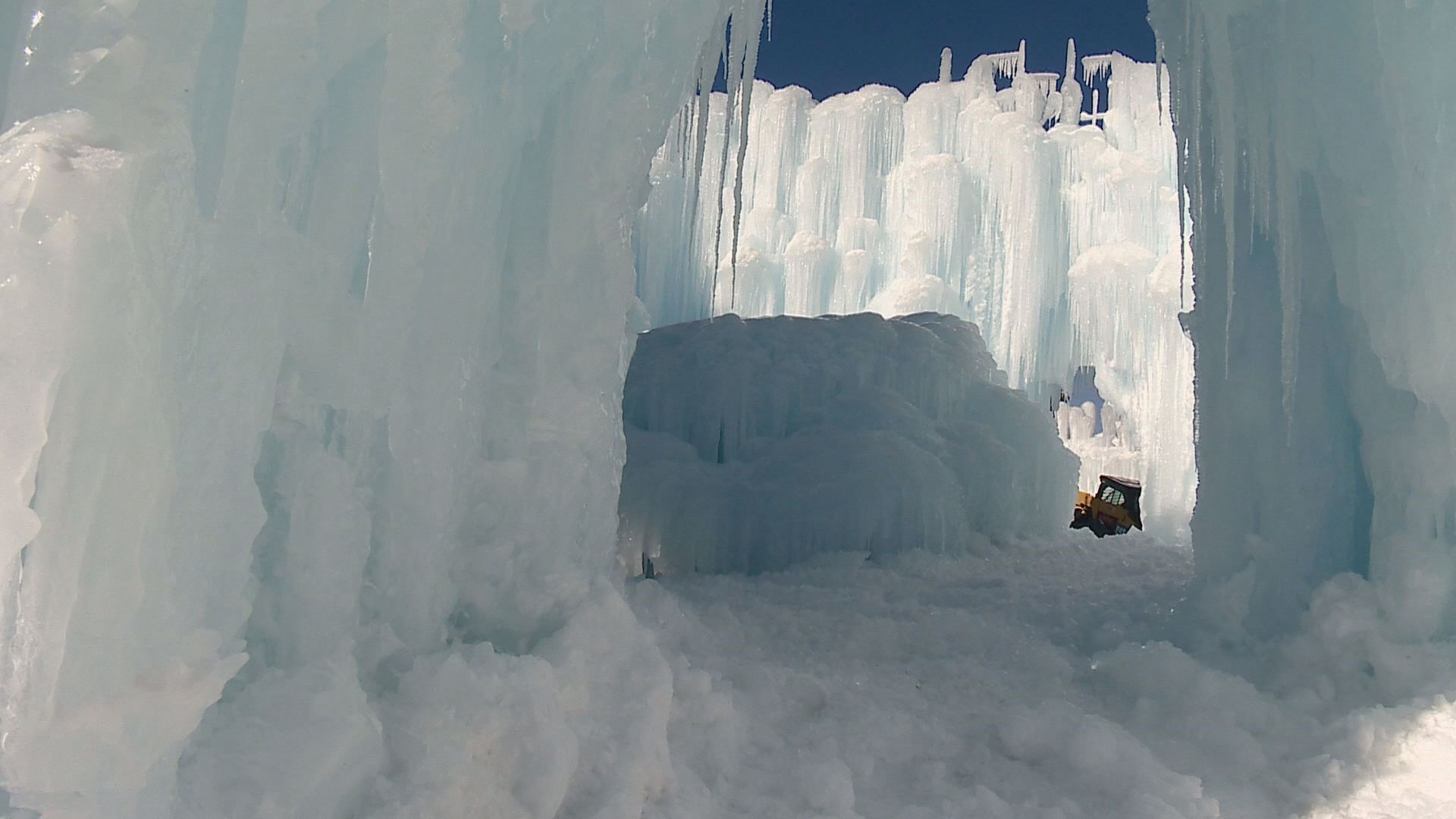 Ice Castles in Colorado: Frozen attraction grows in Cripple Creek ...