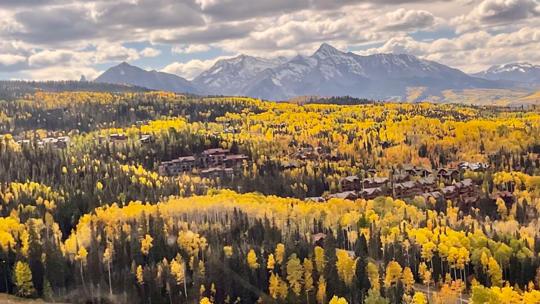 9 fun walks and hikes to see fall colors in Denver, Colorado | 9news.com