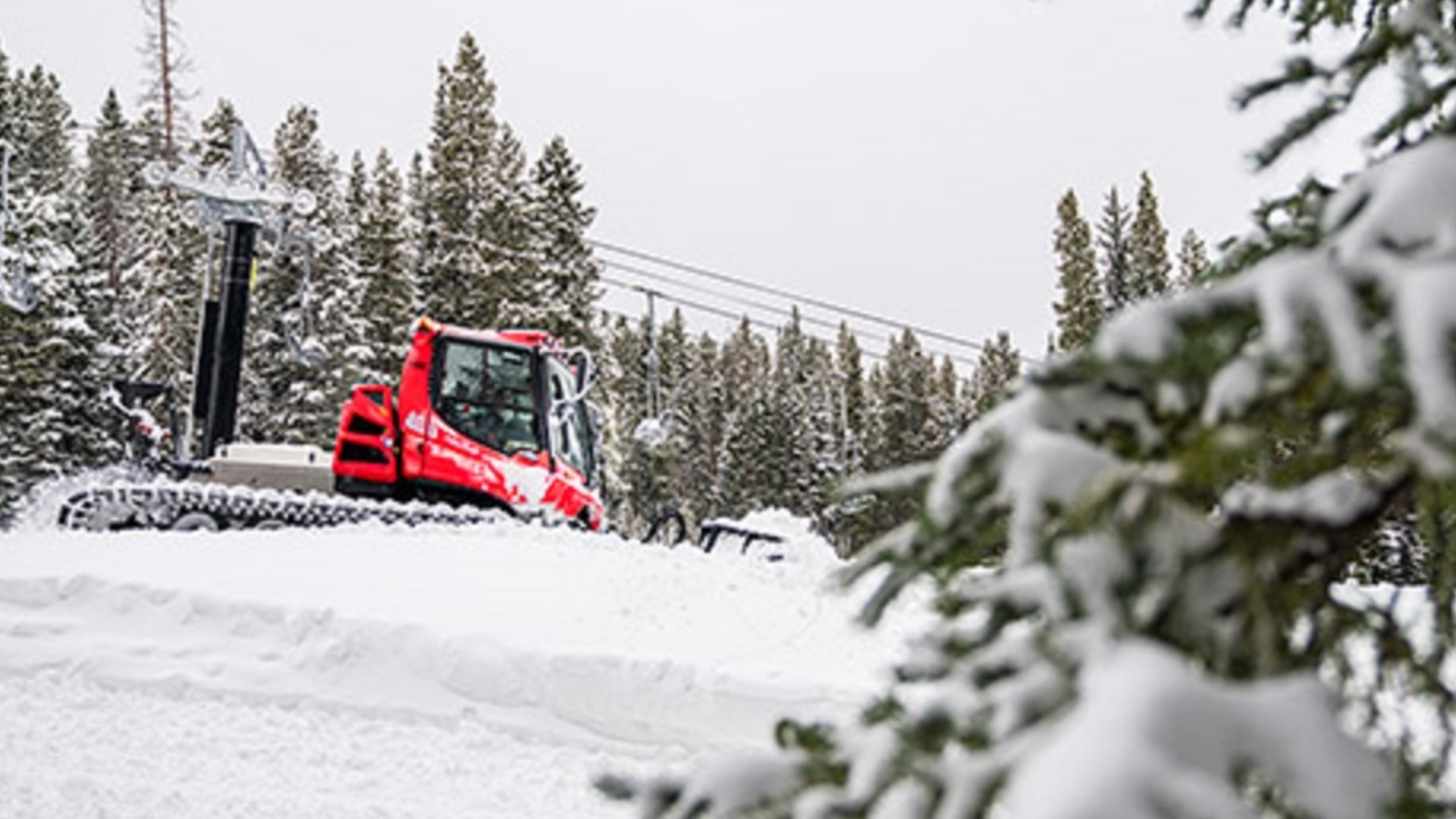 Winter Park Resort reports skier death after medical emergency | 9news.com