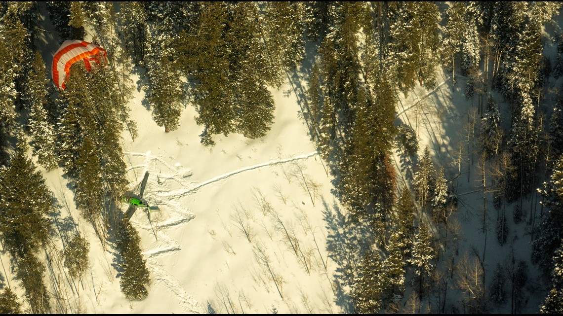 Wisconsin couple survives plane crash near Aspen | 9news.com