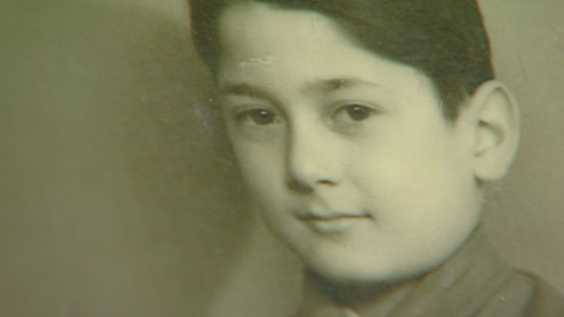 A Holocaust survivor's powerful reminder why you should never forget ...