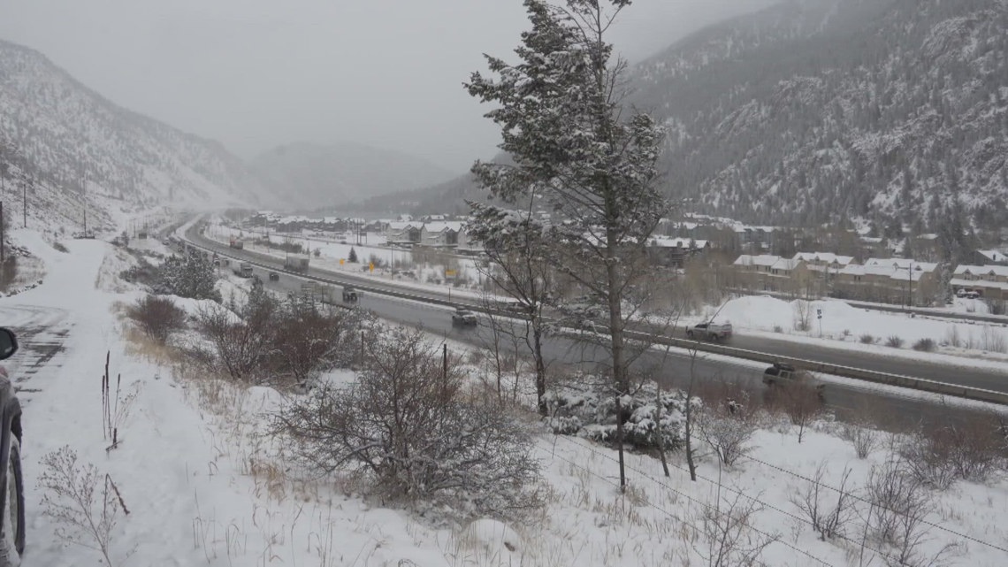 Snow, slick roads expected as Colorado shifts from Christmas warmth to ...