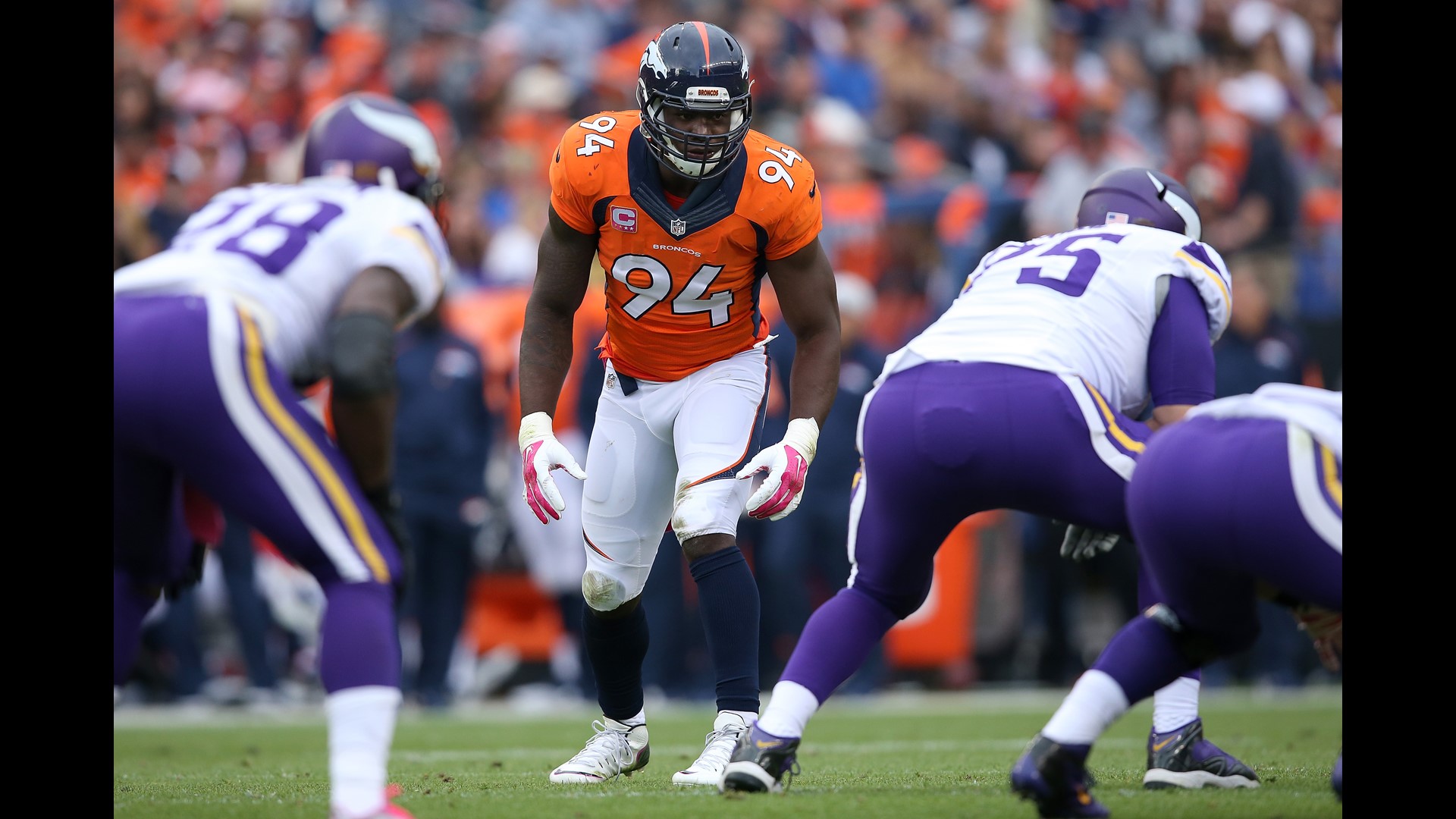 Broncos bring in DeMarcus Ware as guest coach/observer for OTAs | 9news.com