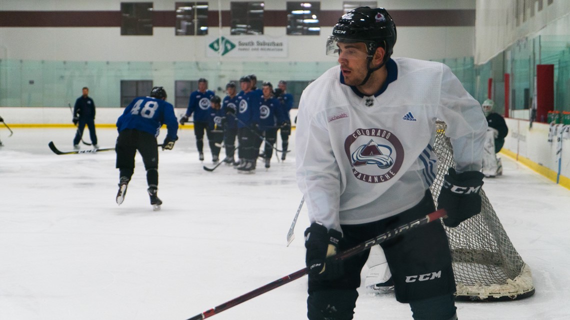 Avs first round pick Martin Kaut signs entry-level contract with ...