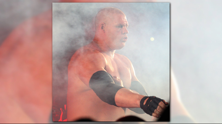 WWE's Kane still wrestling as he runs for mayor in Tennessee | 9news.com