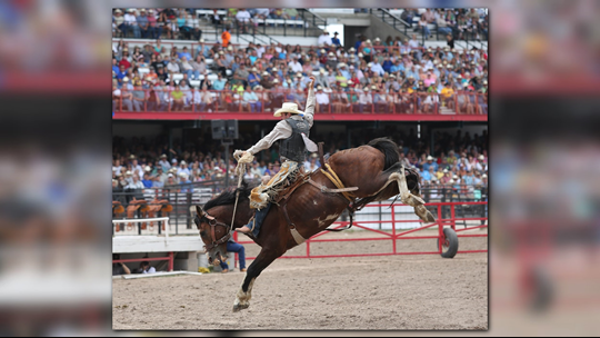 Mo Brings Plenty leads Cheyenne Grand Parade at 129th Frontier Days ...