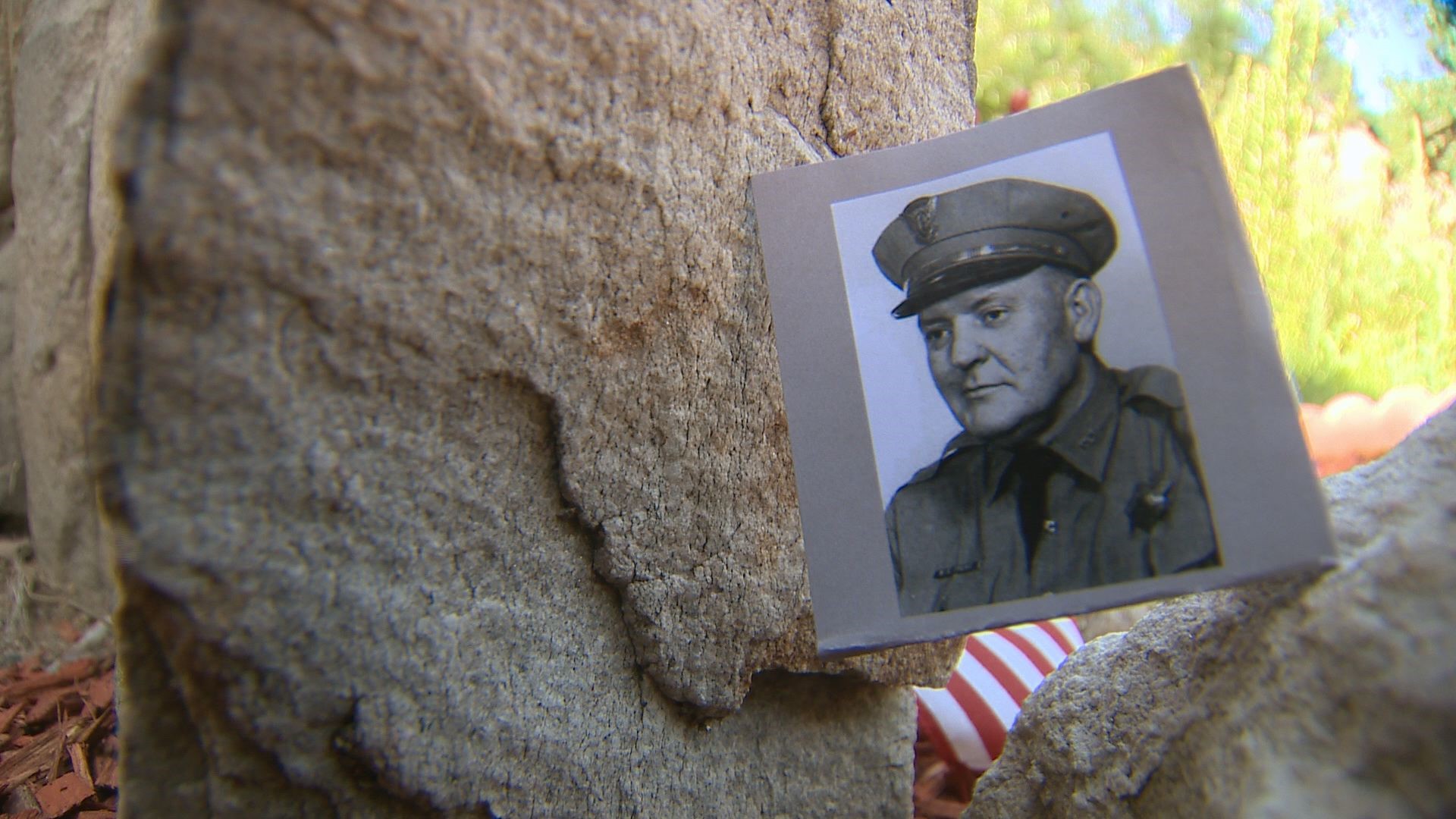 Trooper credited for saving 'hundreds' of lives during deadly flood ...