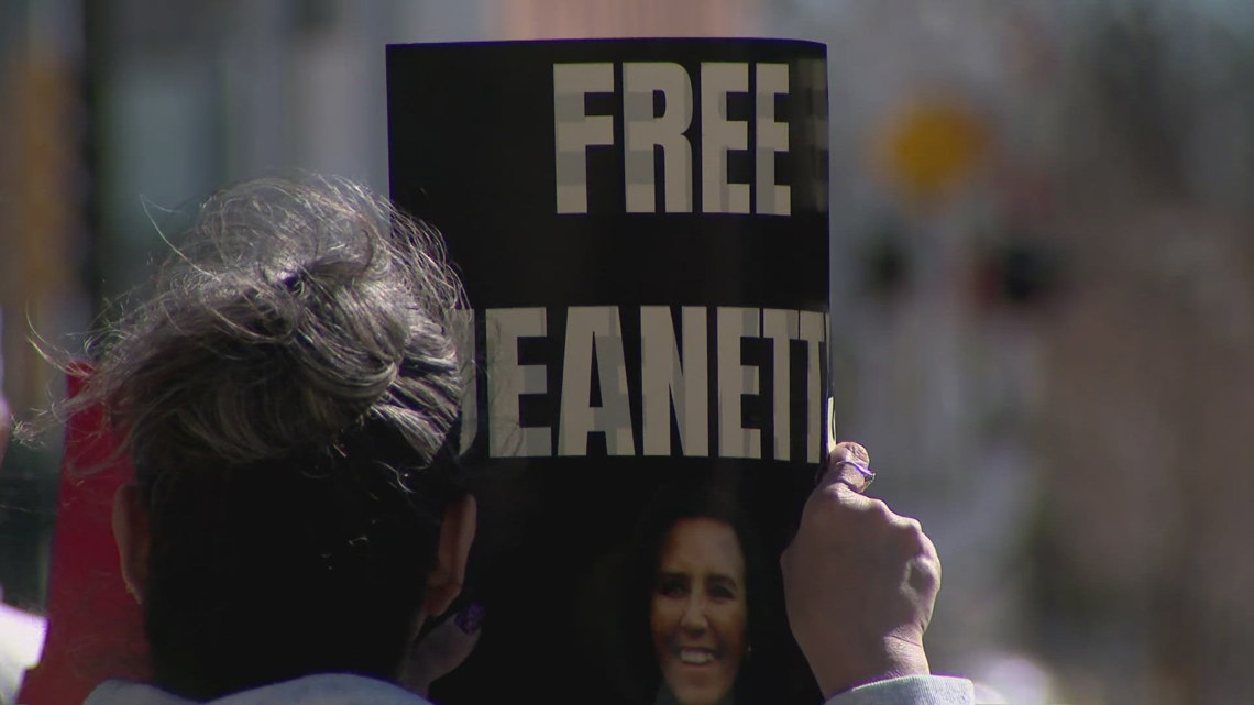 Total lunar eclipse 2025: When is the next one? Photos, video of 'blood ...