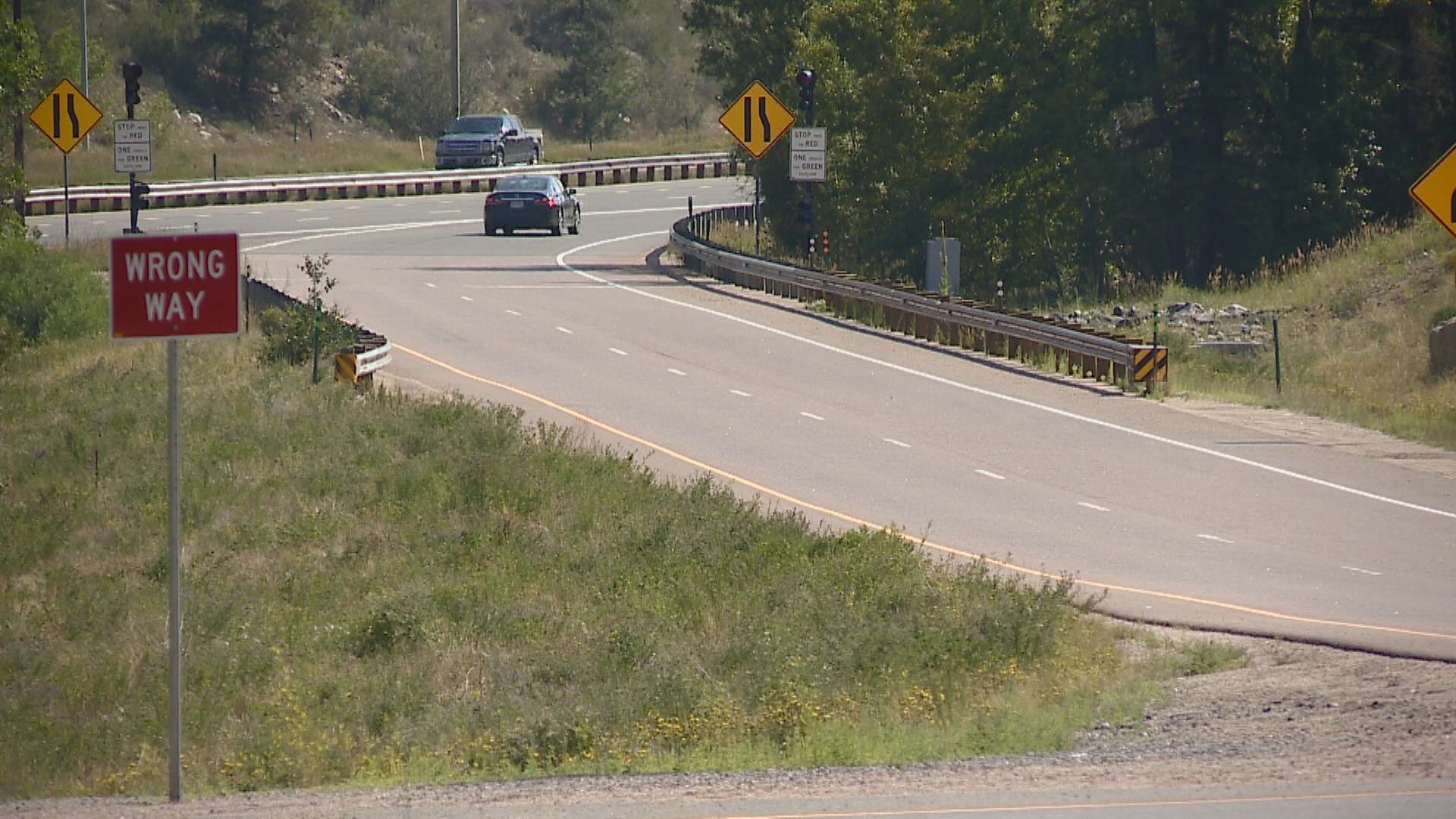 CDOT rolling out smart road technology on I-70 | 9news.com