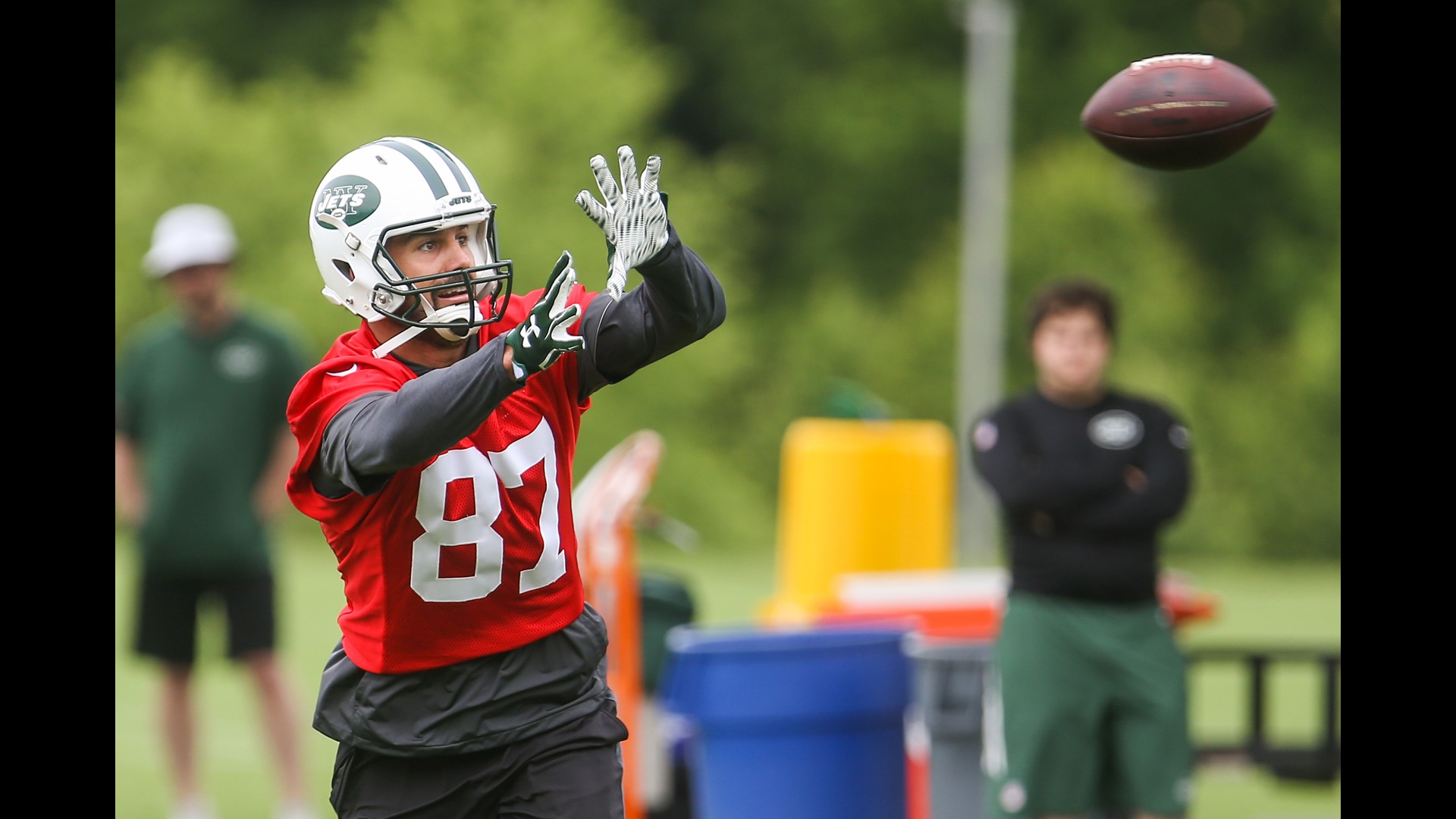 Former Denver Bronco Eric Decker announces NFL retirement | 9news.com