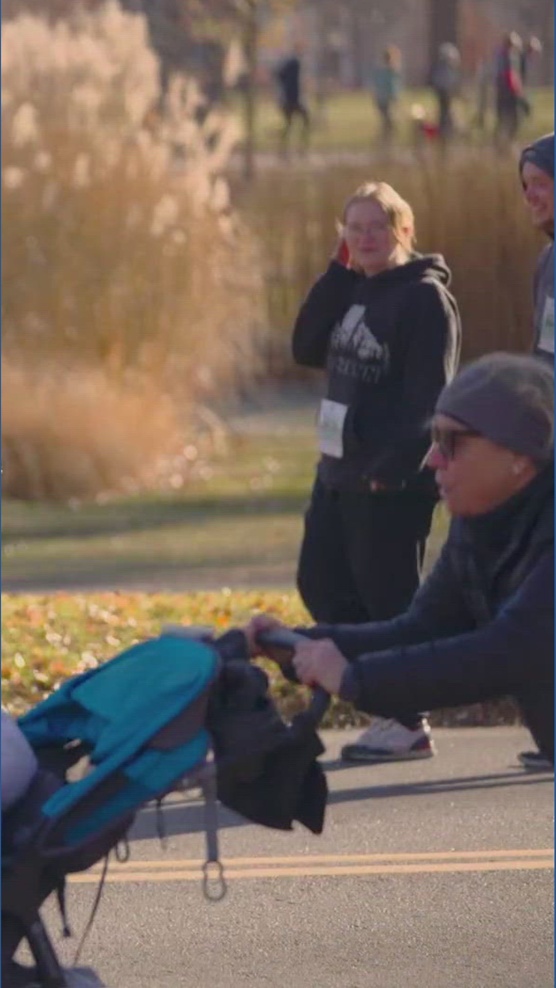 Record number of people at United Way Turkey Trot | 9news.com