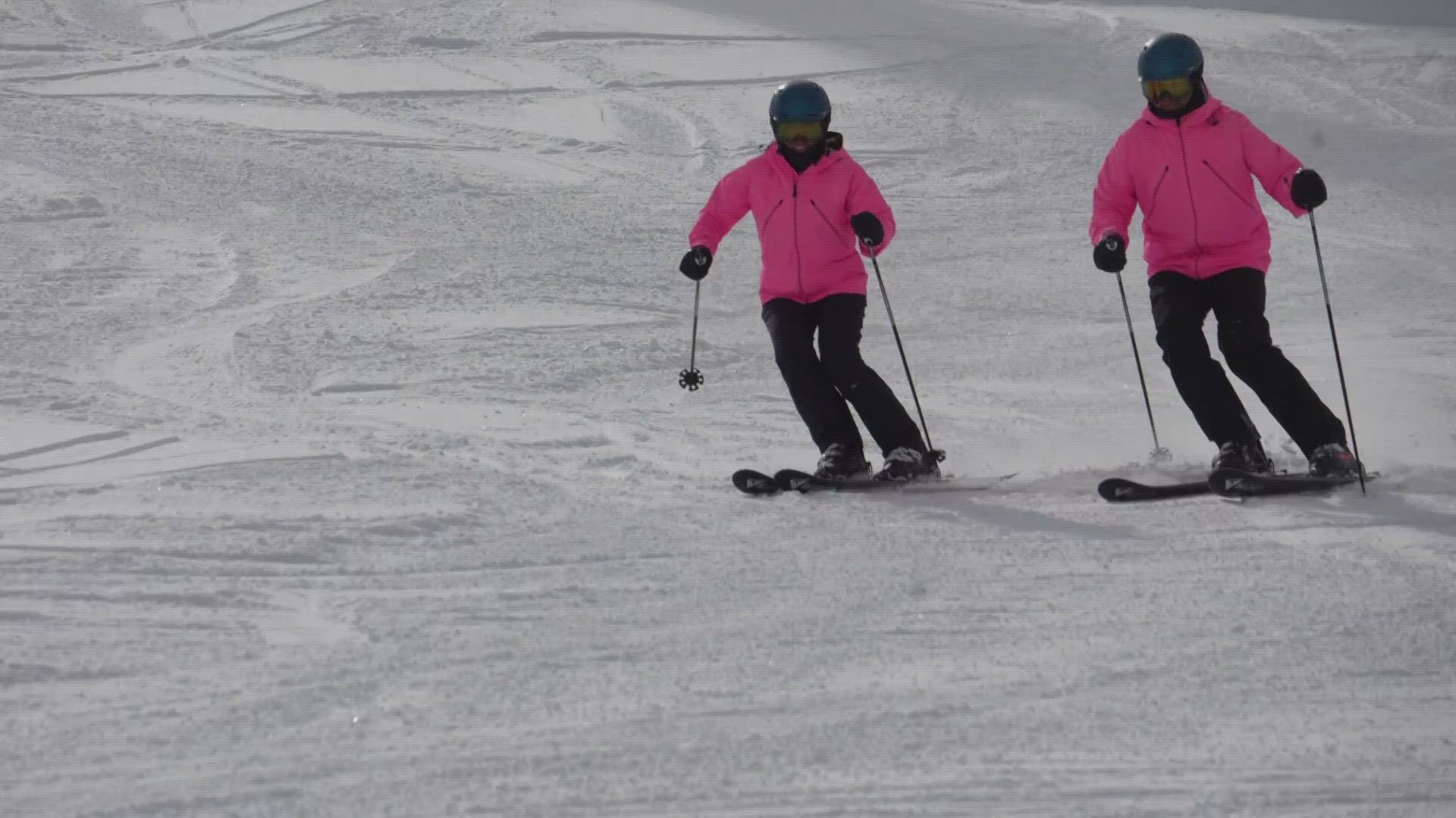 Meet Beaver Creek's synchronized skiers | 9news.com