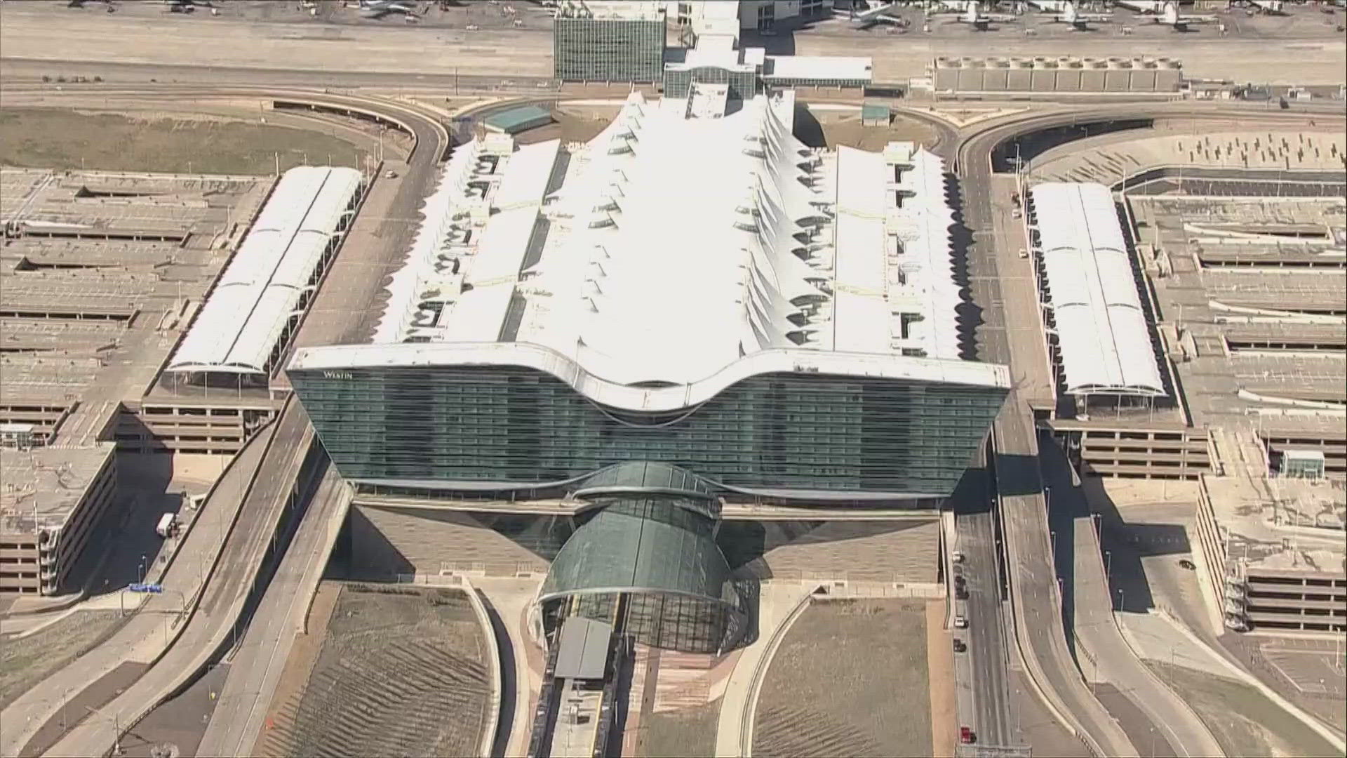 Man crashed through DIA employee gate, Denver Police say | 9news.com