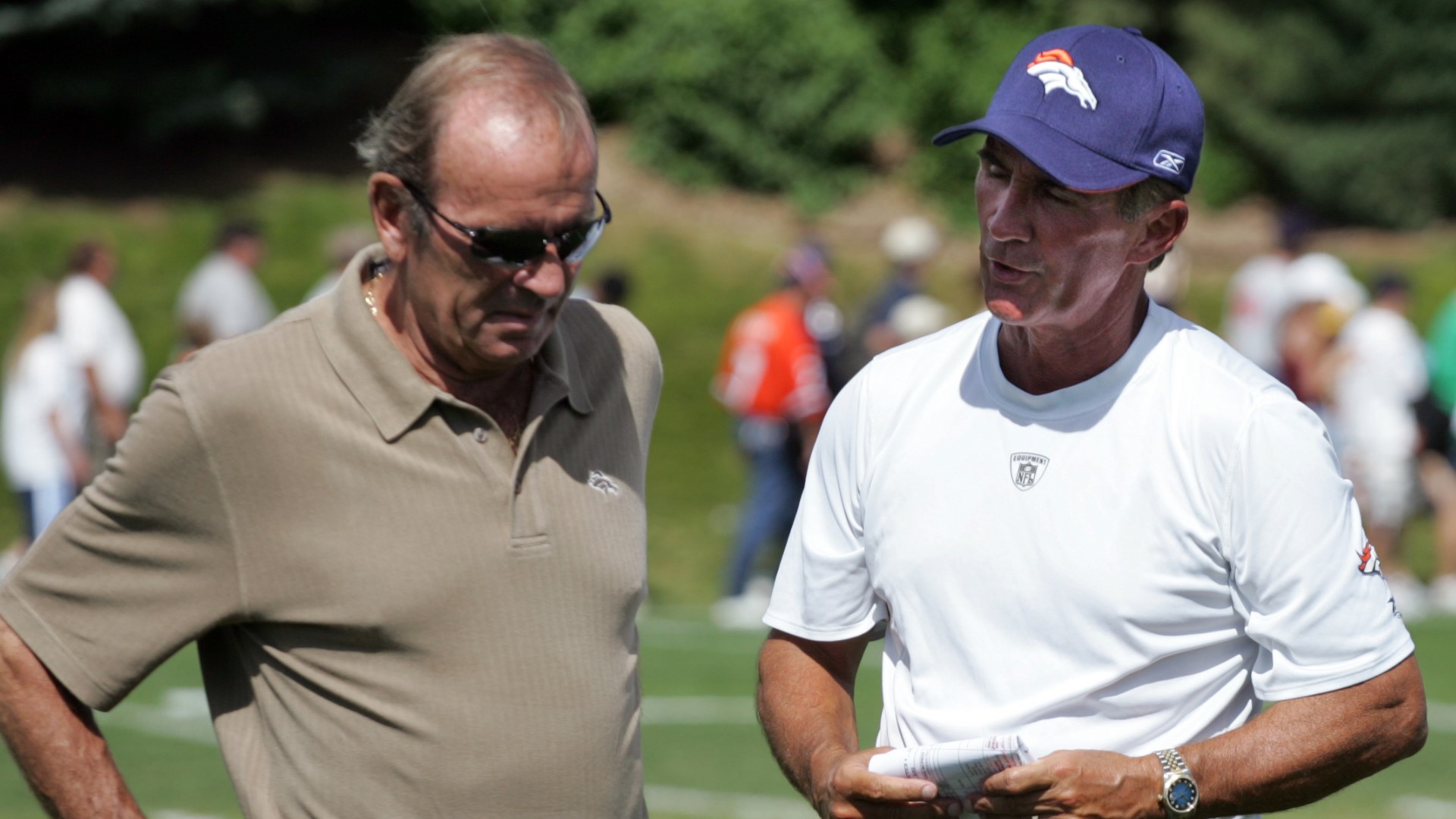 Mike Shanahan reaches Denver Broncos Ring of Fame | 9news.com
