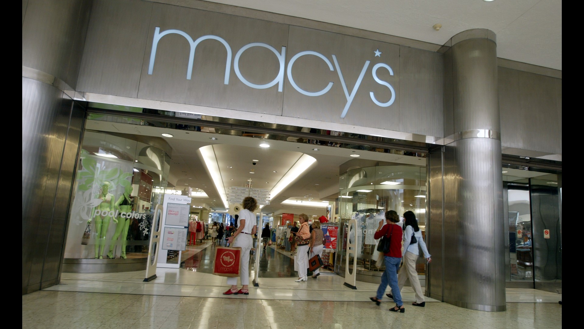 Macy's raises its minimum wage to $15, launches college tuition program ...