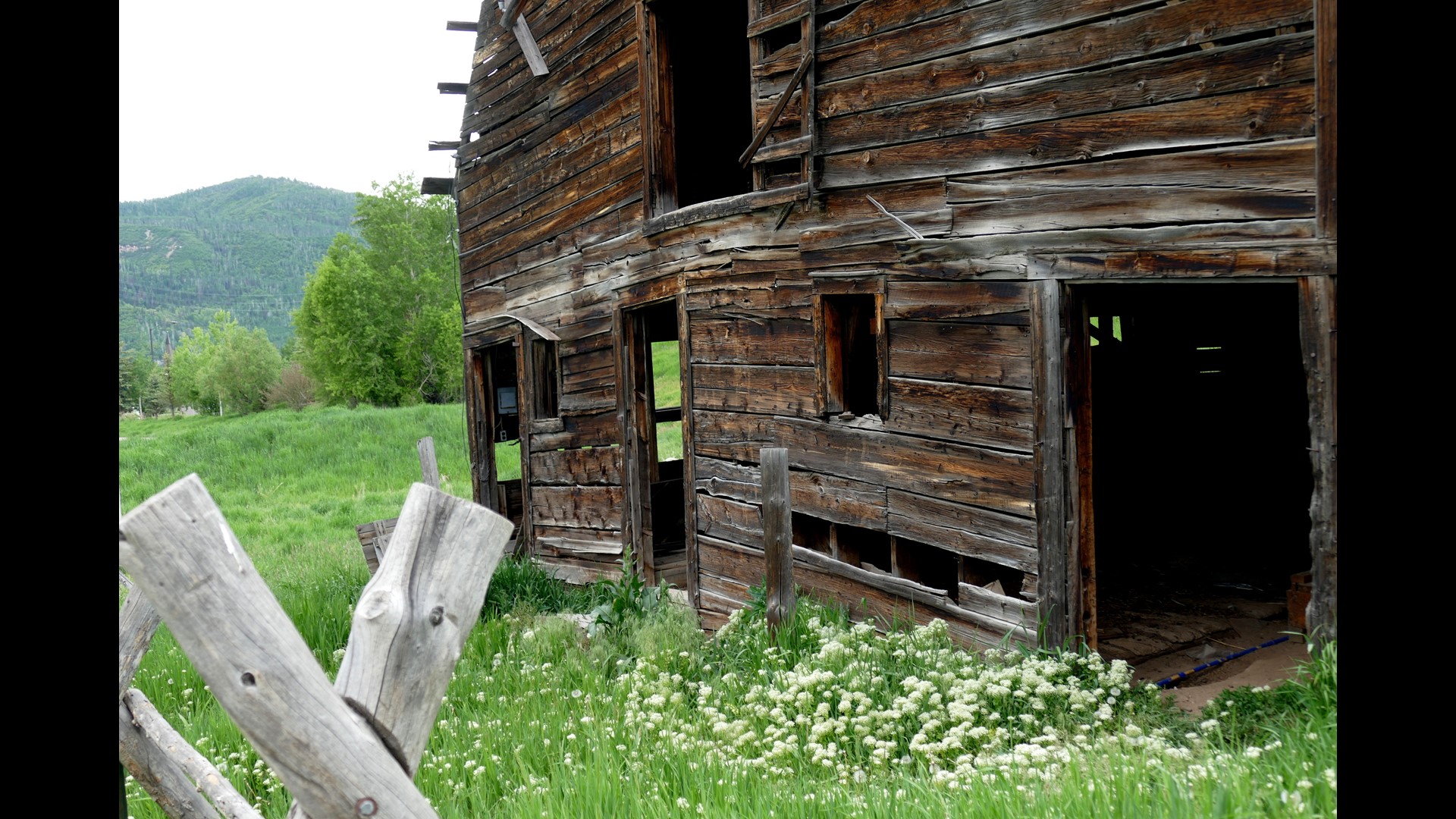 PHOTOS | Historic Arnold Barn in Steamboat Springs | 9news.com