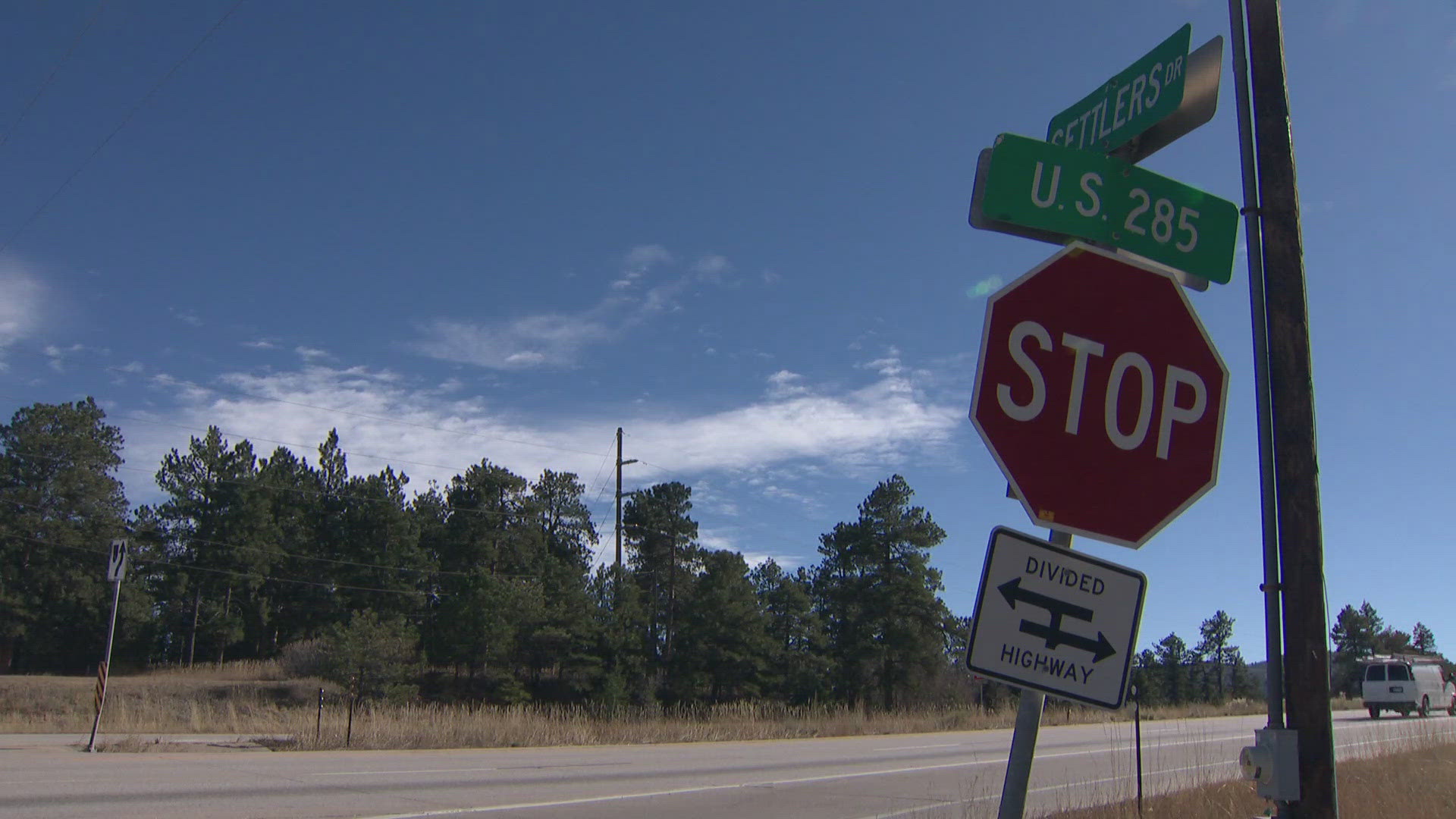 Suspect arrested in apparent road rage shooting on Highway 285 near ...