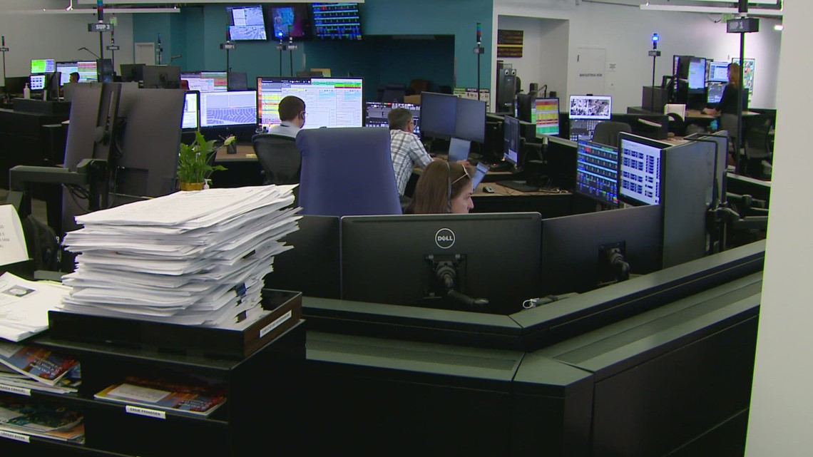 911 callers in Denver experiencing long hold times | 9news.com