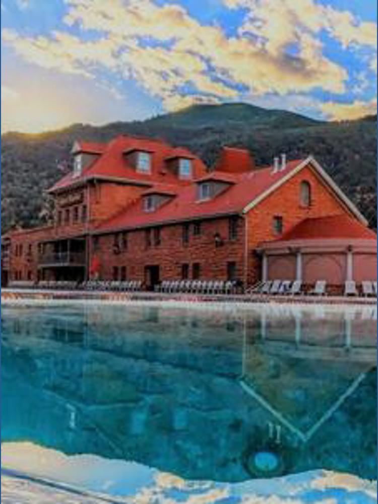 Glenwood Hot Springs Resort expanding with 5 new pools | 9news.com